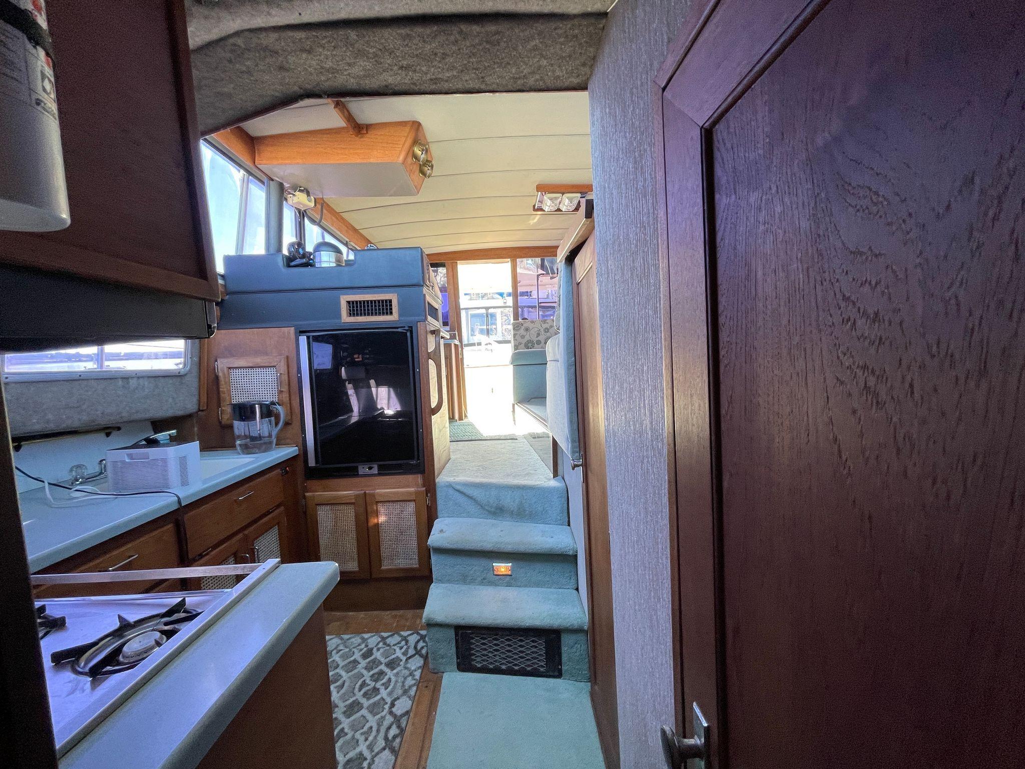 1985 Bayliner 3870 Motor Yacht for sale - YachtWorld