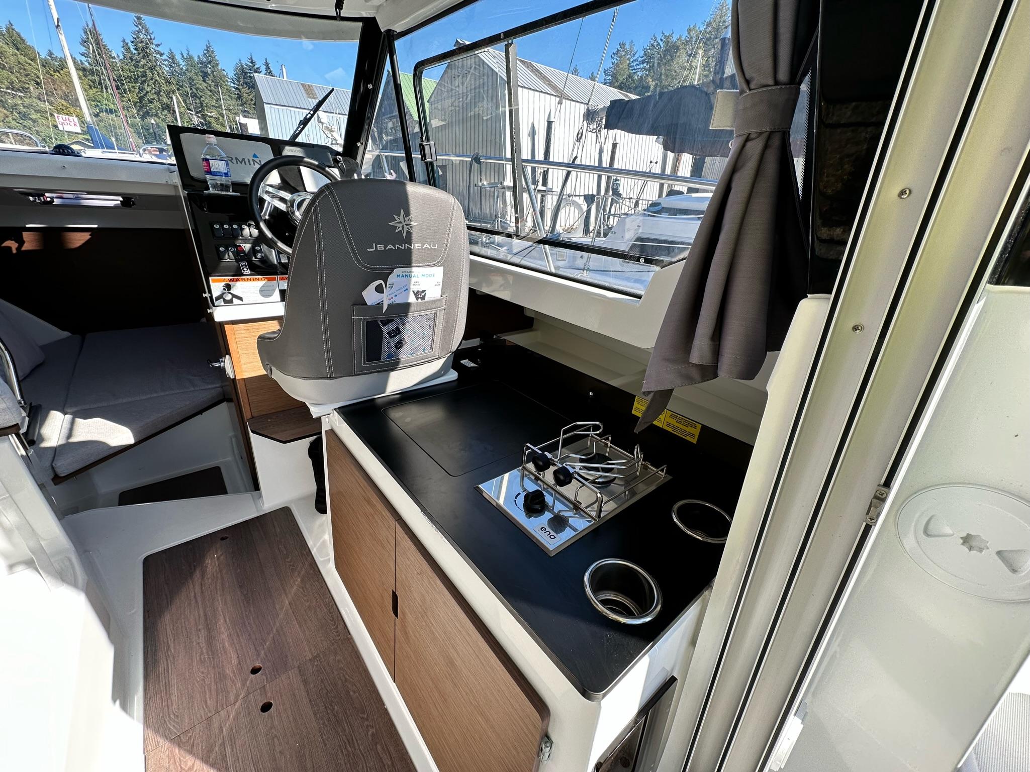 2021 Jeanneau NC 795 S2 Pilothouse for sale - YachtWorld
