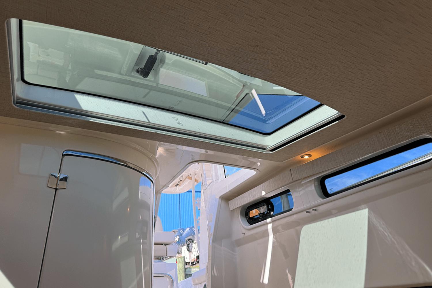 2019 Boston Whaler 420 Outrage Center Console for sale - YachtWorld