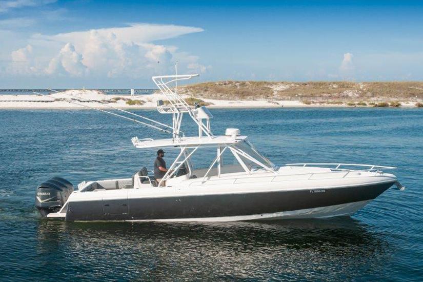 2009 Intrepid 37 Cuddy Center Console Boote Kaufen - YachtWorld