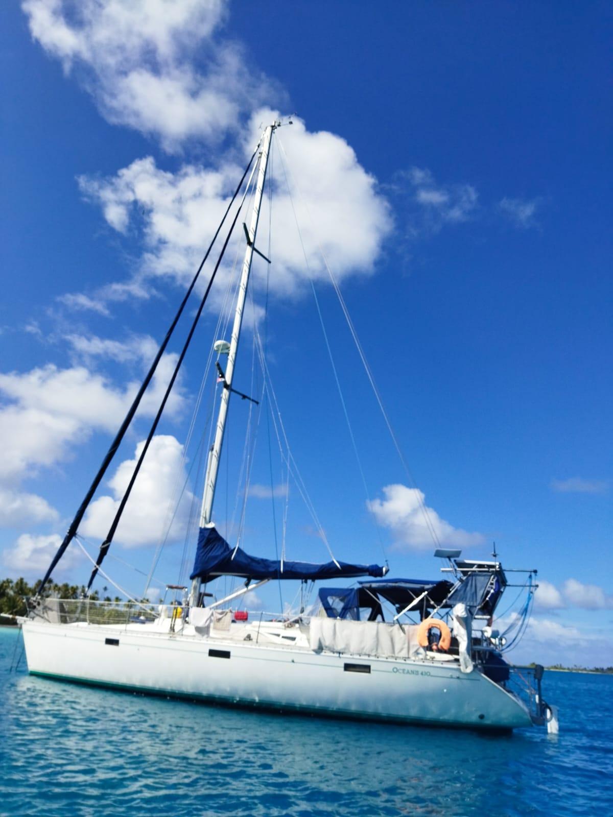 New Beneteau Oceanis 430 - iNautia