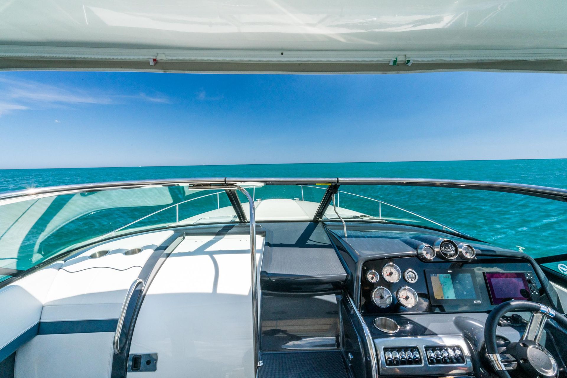 2021 Formula 350 Sun Sport - Weber Yachts