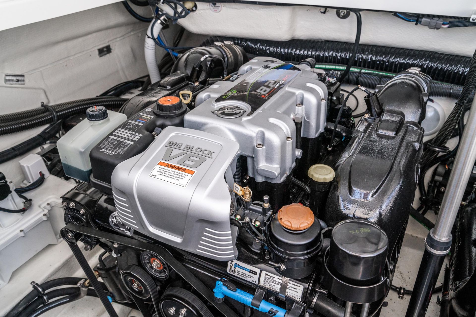 2021 Formula 350 Sun Sport - Weber Yachts