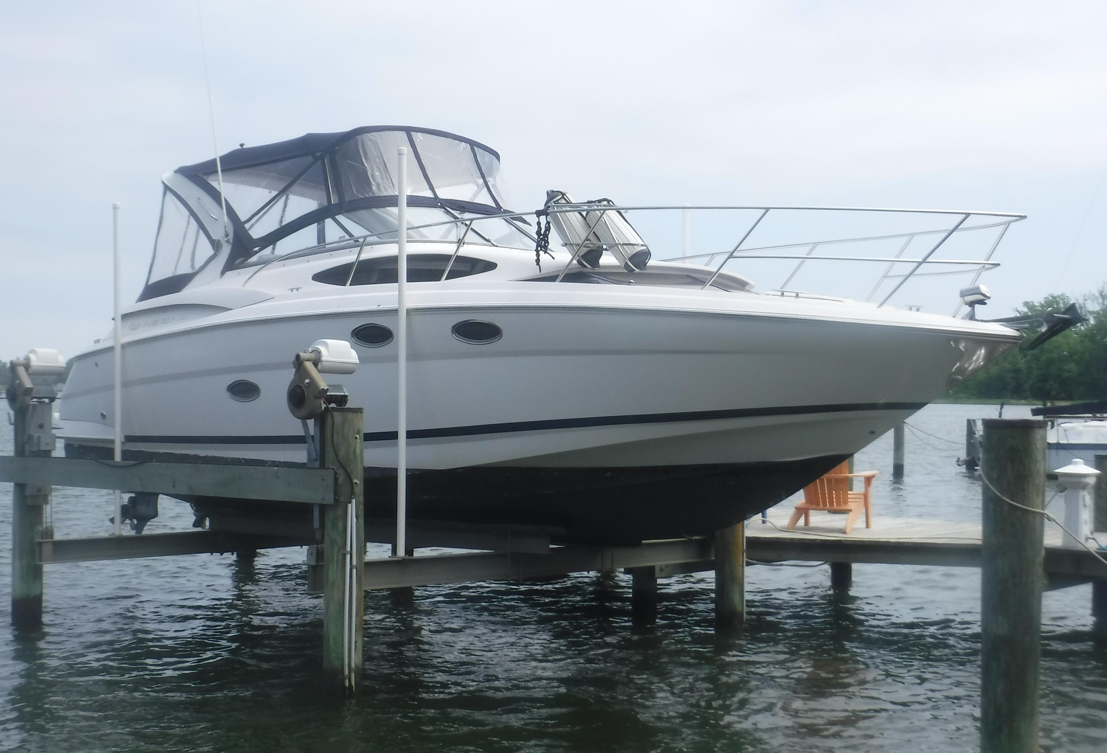 2007 Regal 3360 Window Express Cruiser for sale - YachtWorld
