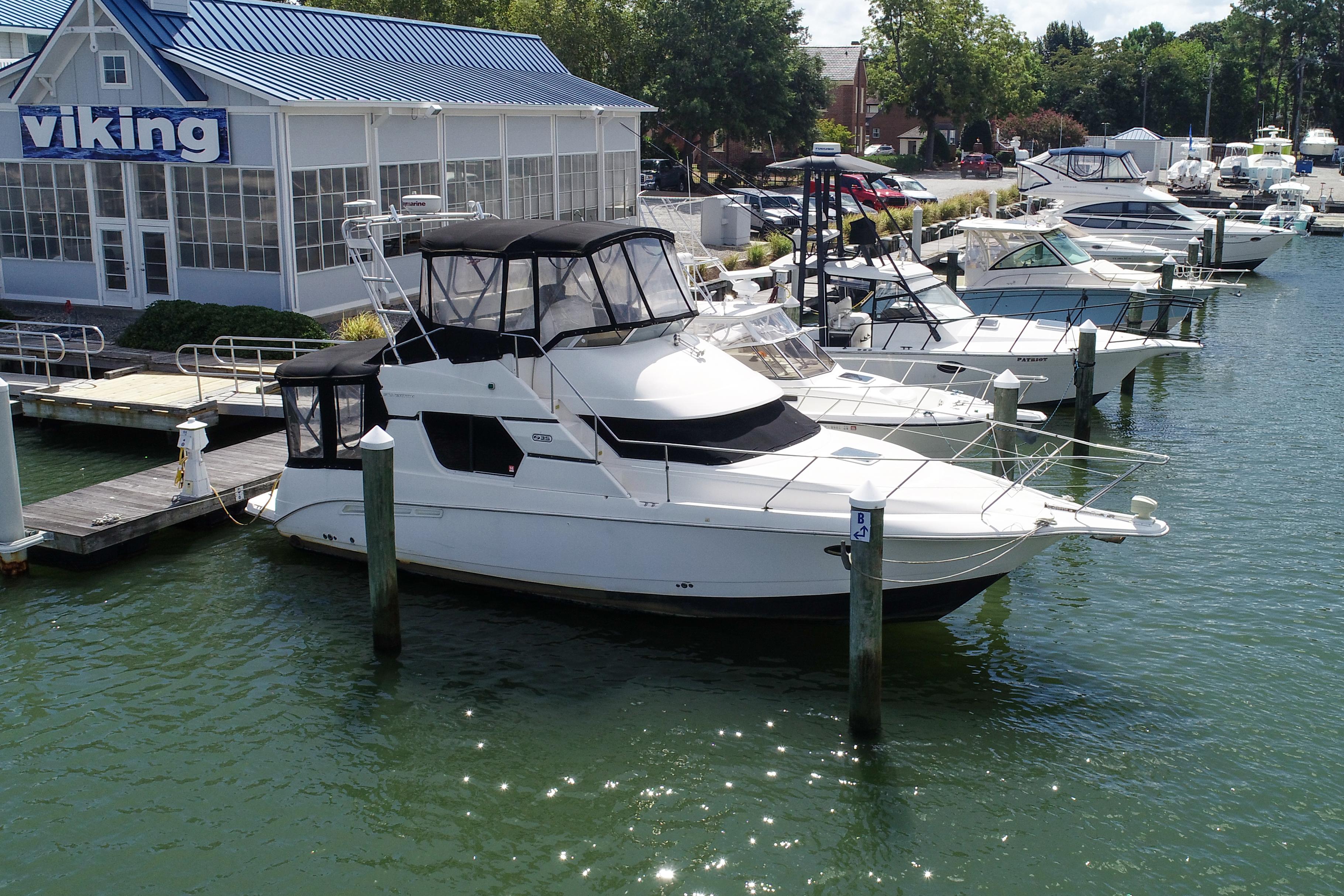 2001 Silverton 351 Sedan Cruiser Cruiser for sale - YachtWorld