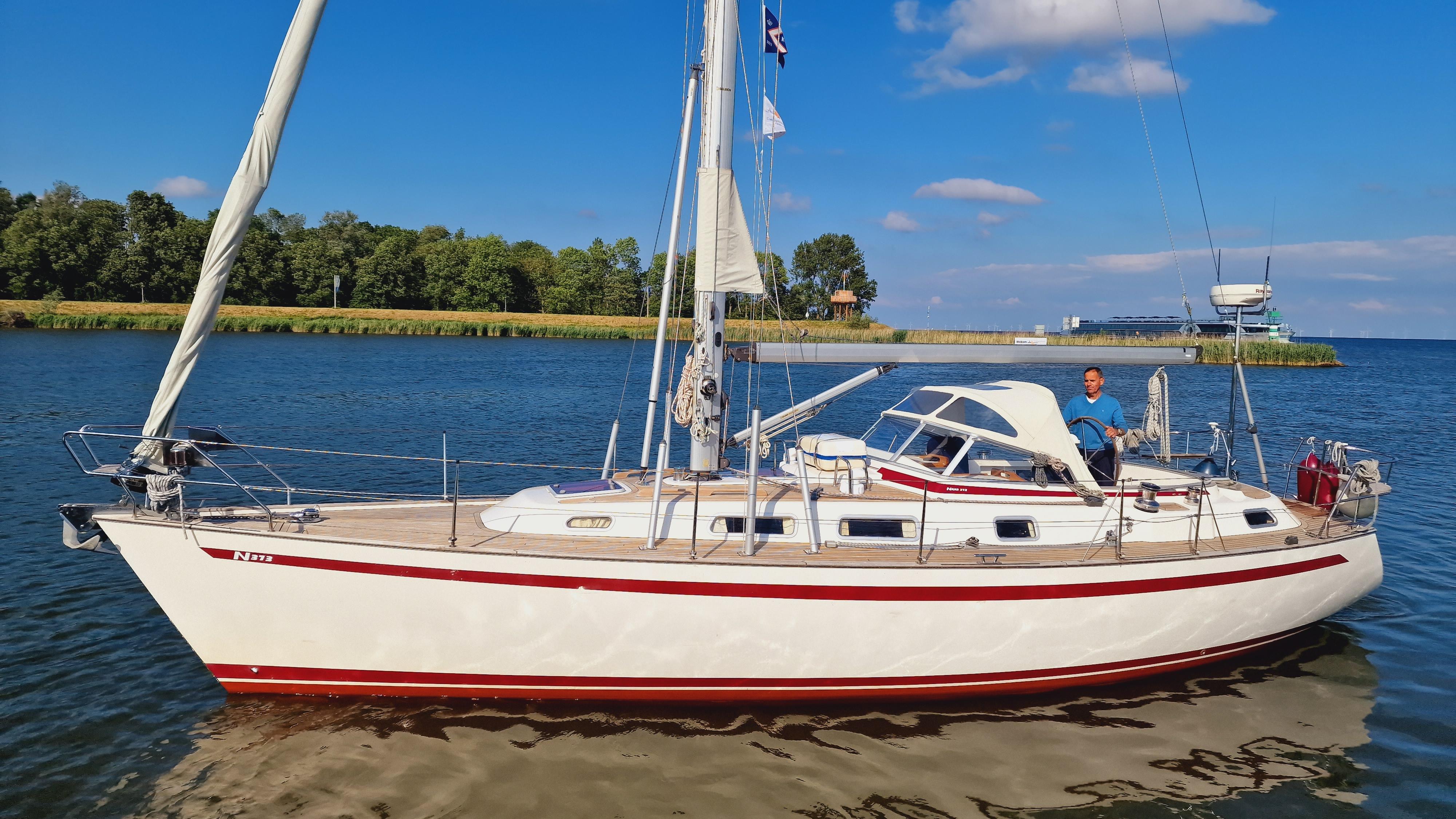 2004 Najad 373 Centre Cockpit for sale - YachtWorld