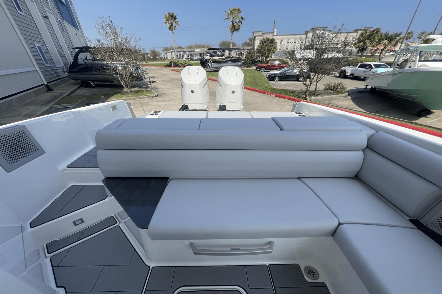 2024 Aviara AV32 Outboard Runabout for sale - YachtWorld