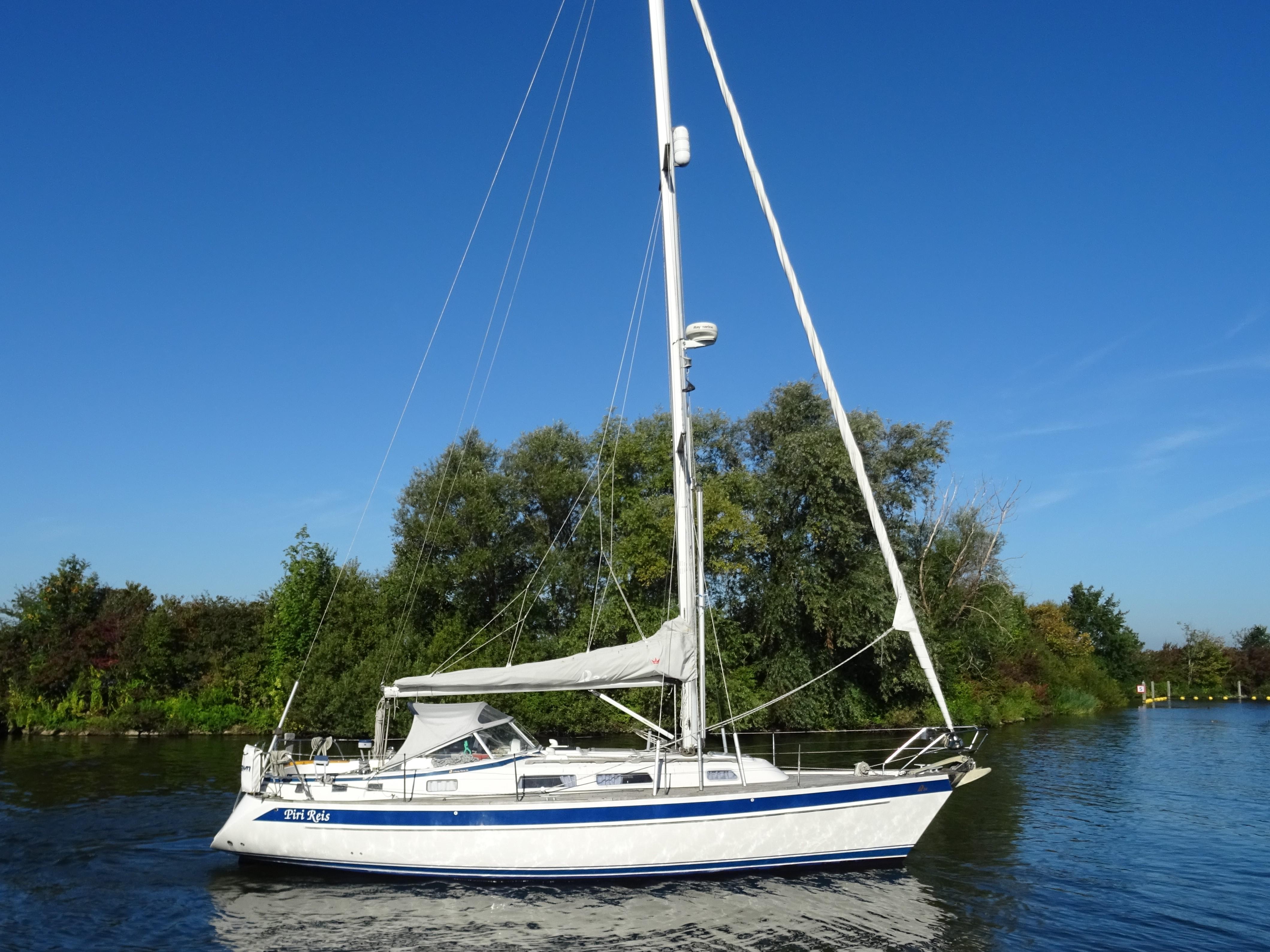 2002 Hallberg-Rassy 34 Cruiser for sale - YachtWorld