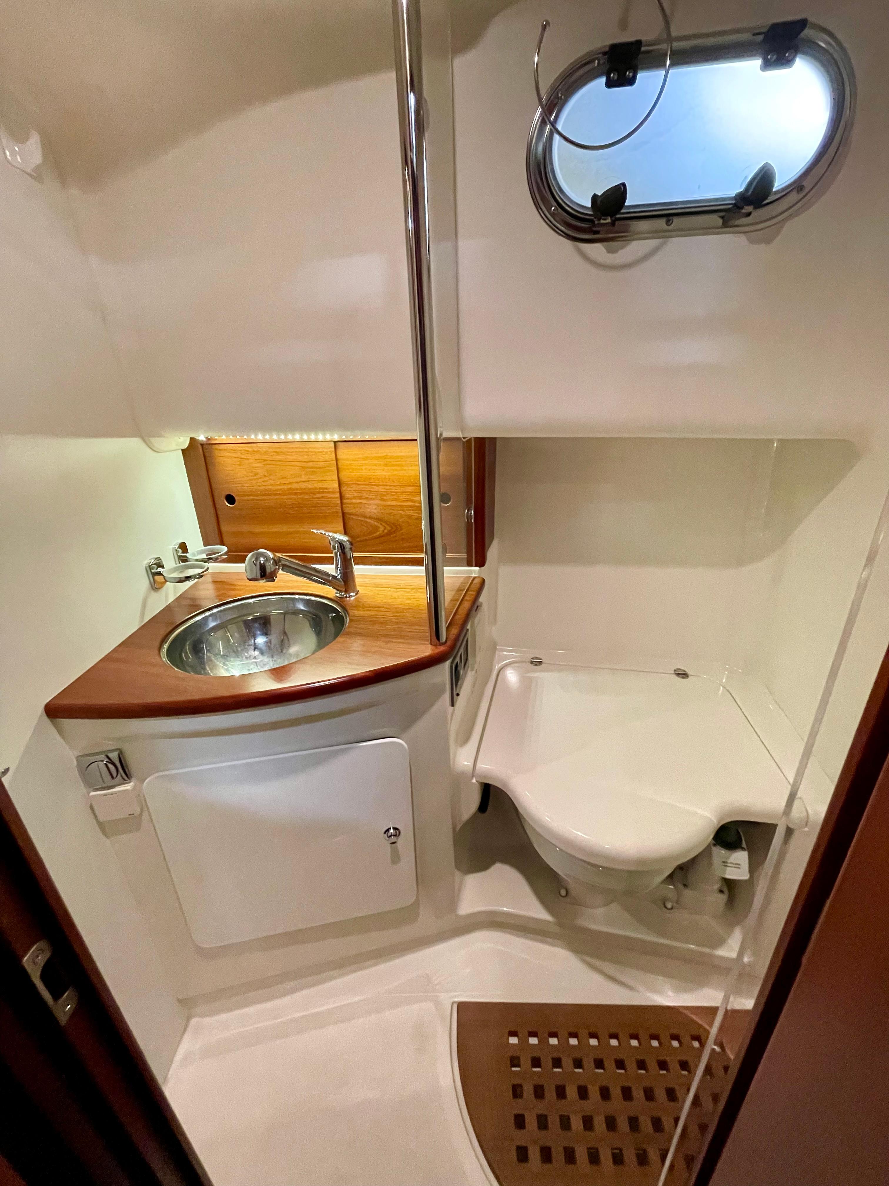 2010 Nimbus 30 Nova S Cruiser for sale - YachtWorld