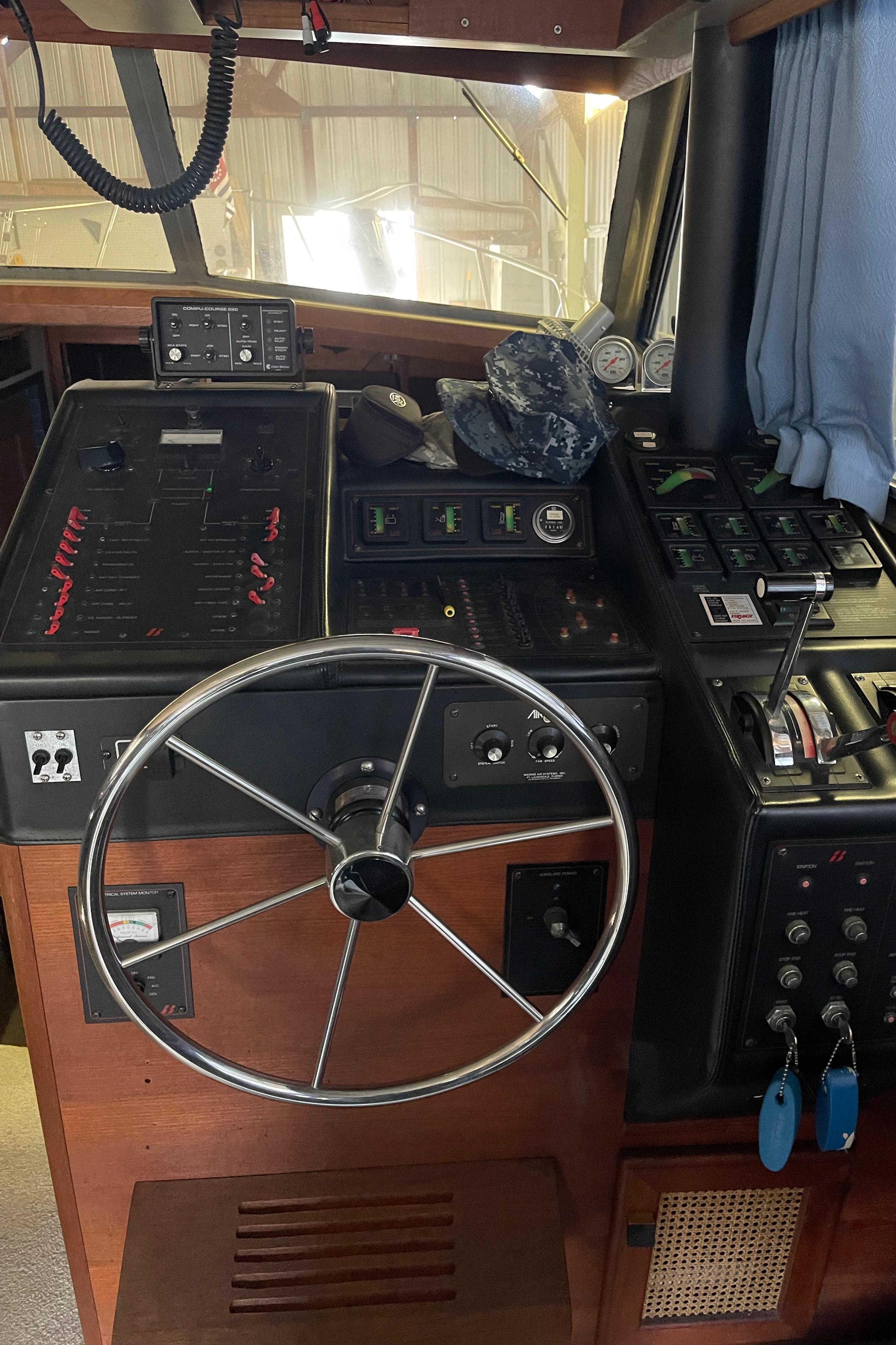 1986 Bayliner 3888 Motoryacht Flybridge for sale - YachtWorld