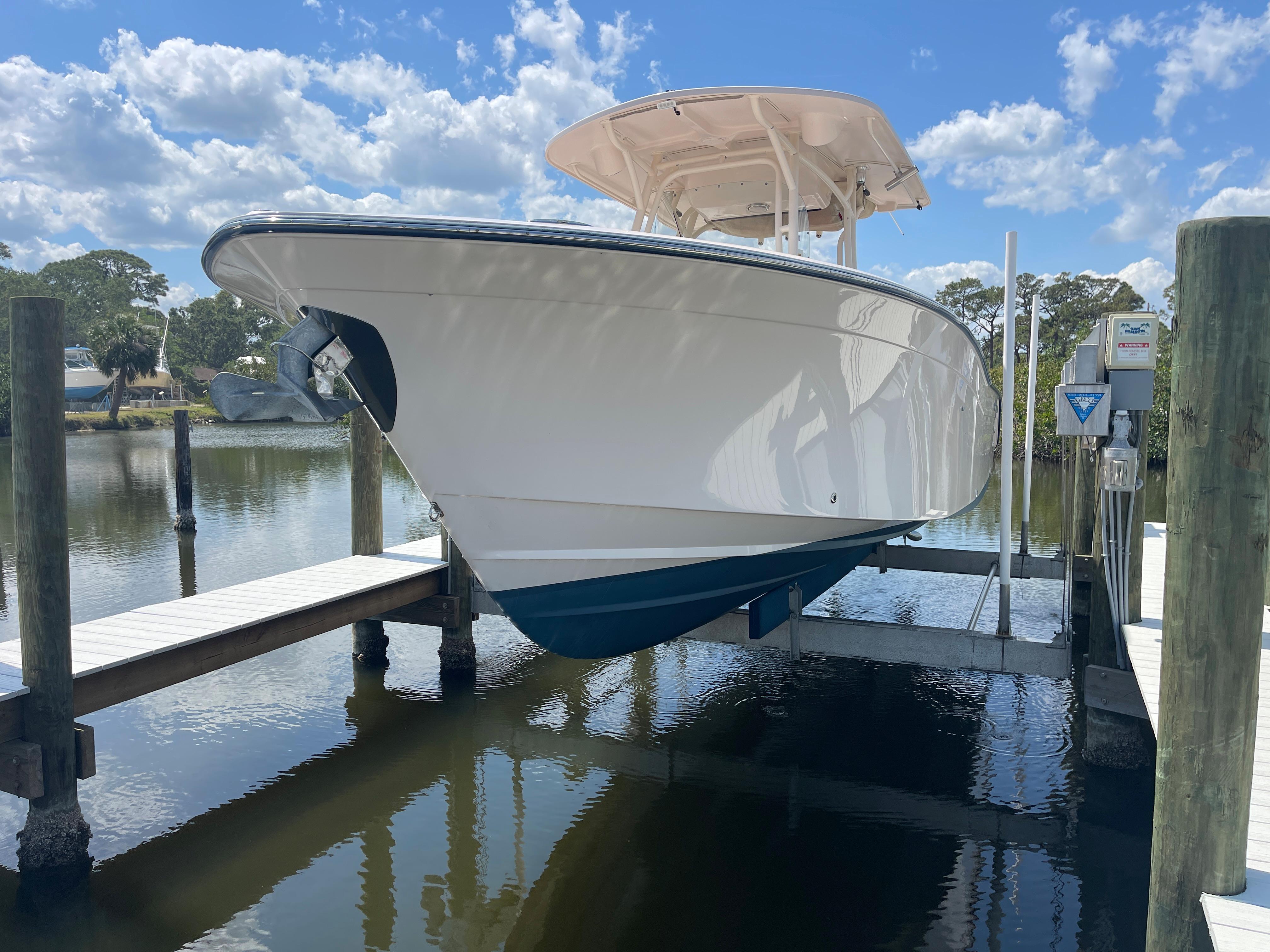 2013 Grady-White Canyon 306 Center Console Boote Kaufen - YachtWorld