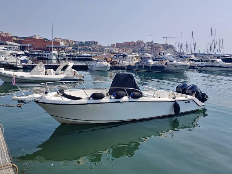 Used 2001 Mako Marine Mako Marine 282 - Napoli | TopBoats
