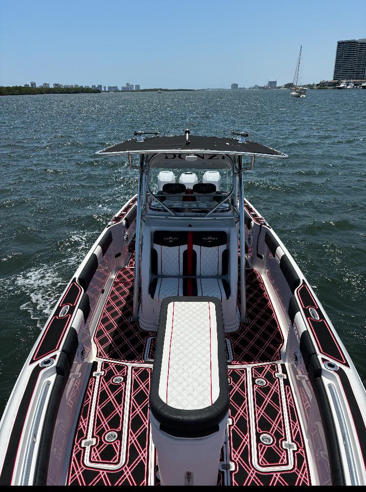 2007 Donzi 38 ZF Open Center Console for sale - YachtWorld