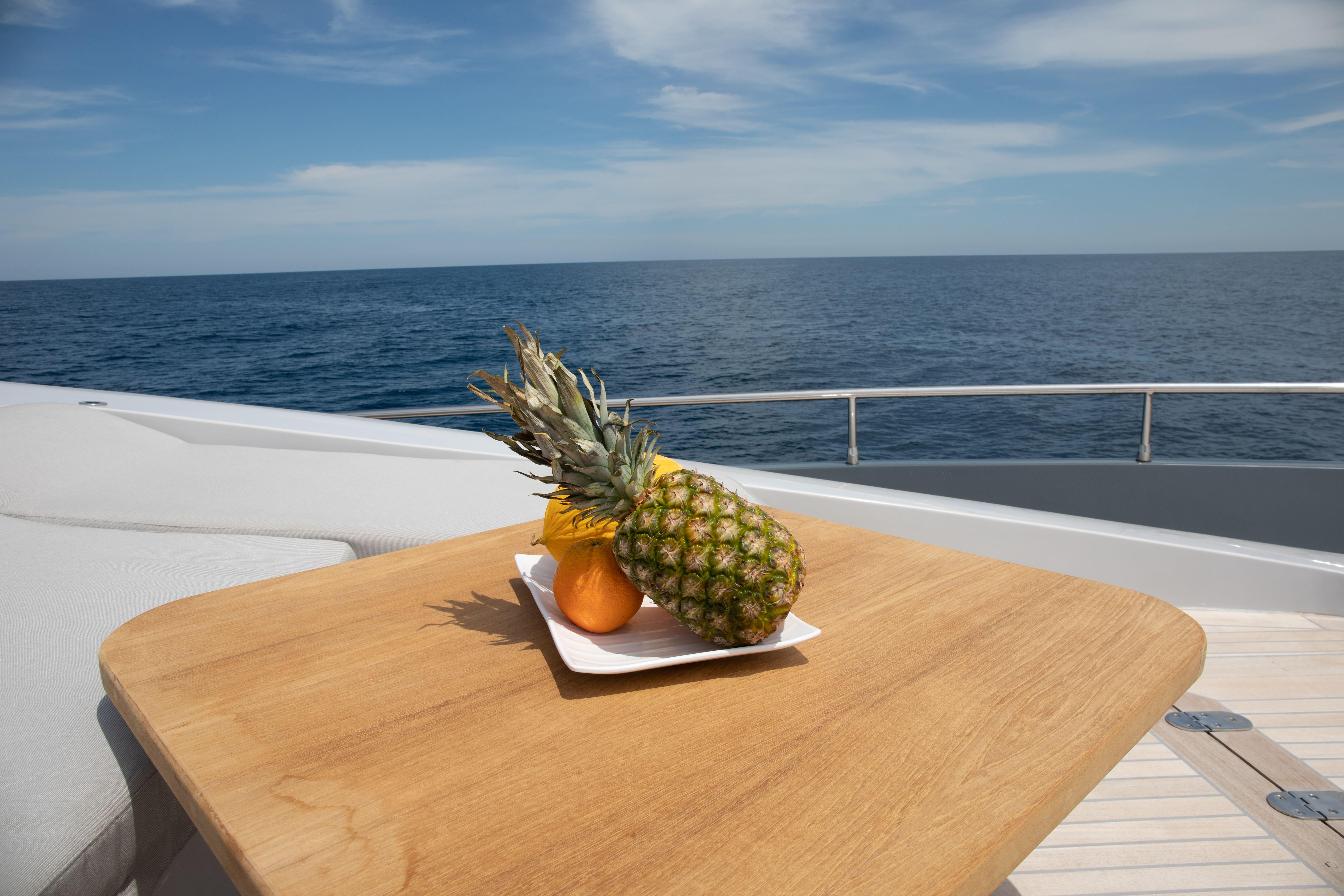 VEVEKOS Cruiser Tecnomar for sale - YachtWorld