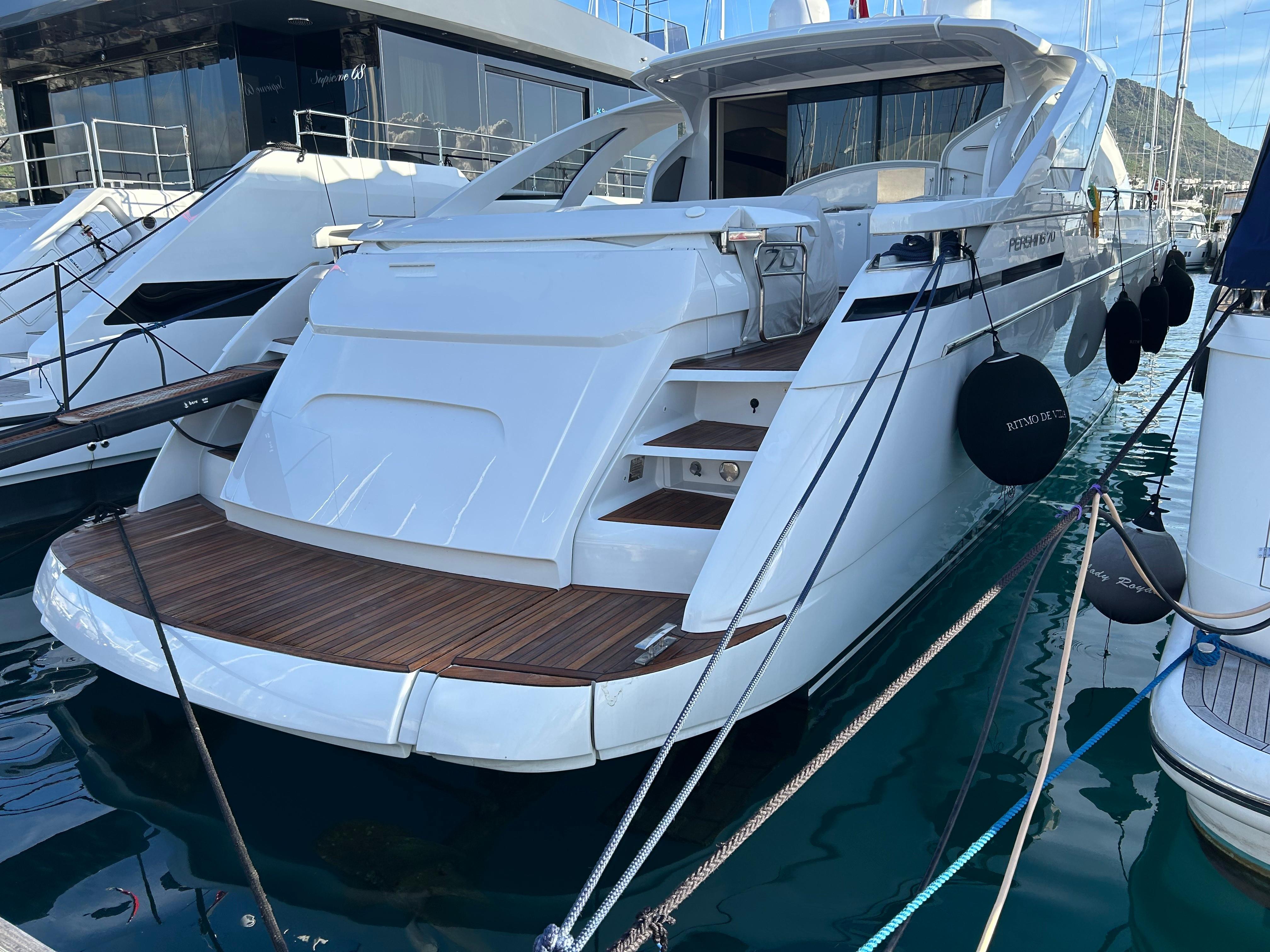 2015 Pershing 70 Motor Yacht for sale - YachtWorld