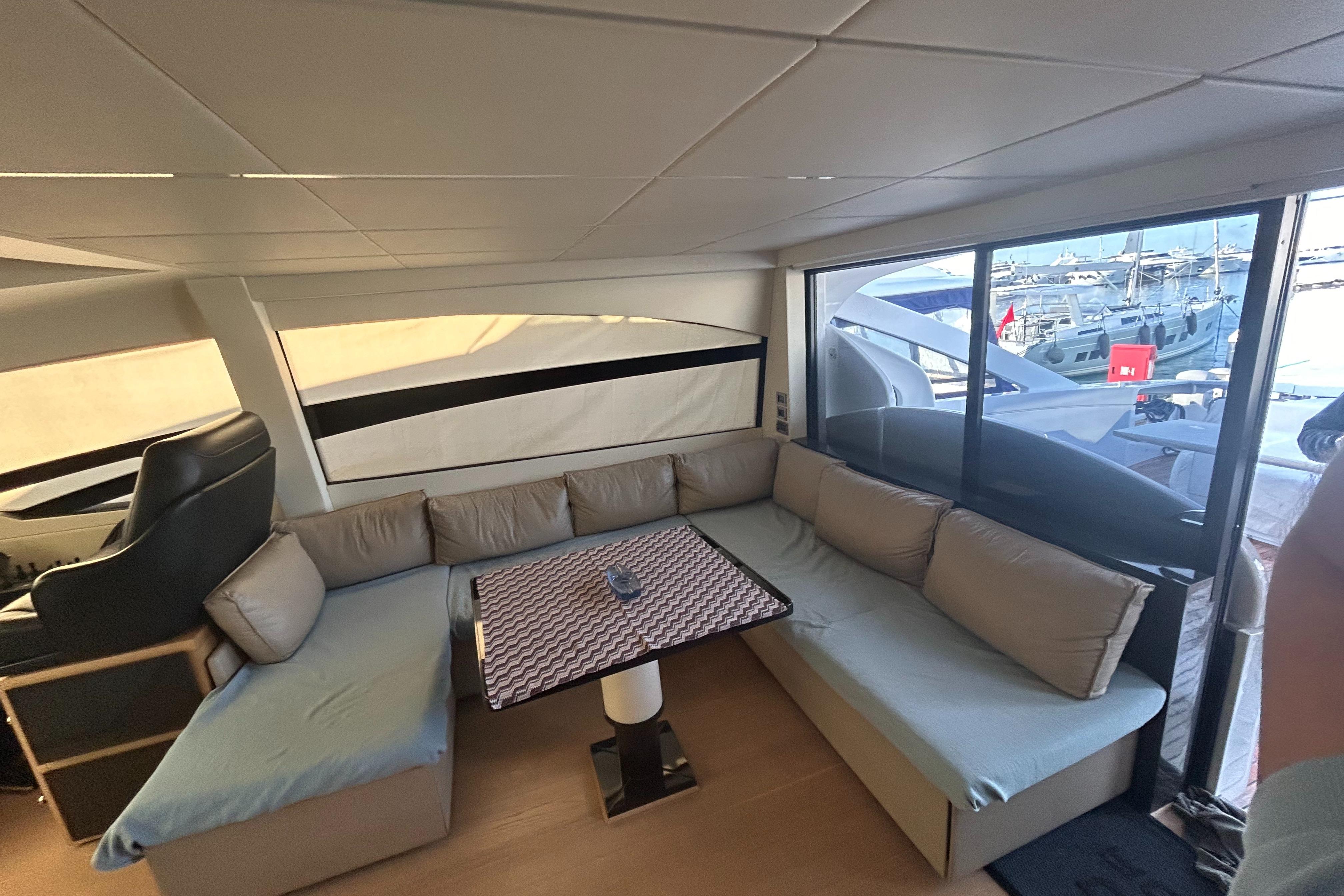 2015 Pershing 70 Motor Yacht for sale - YachtWorld