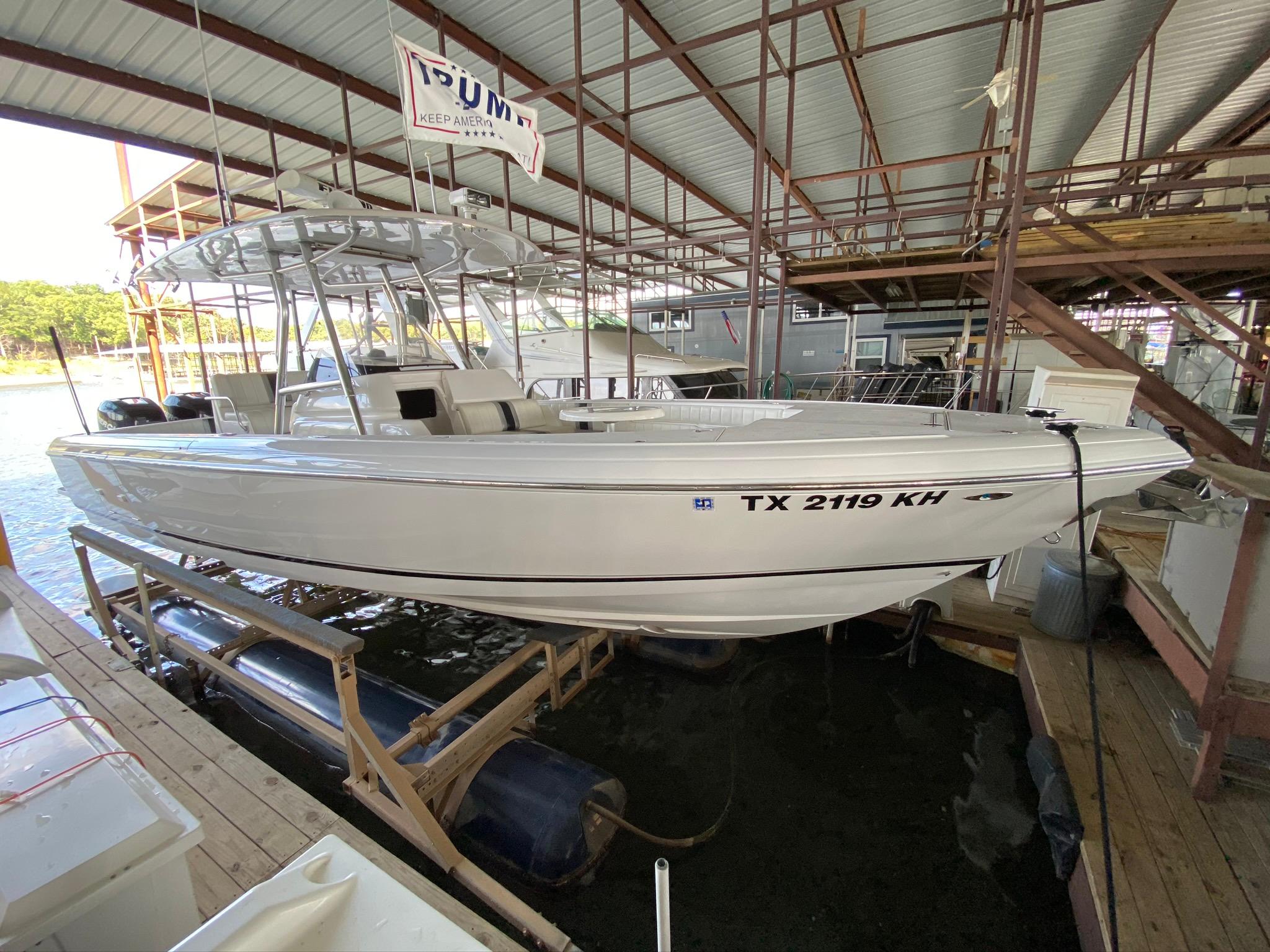 2005 Intrepid 300 Center Console Centre Console for sale - YachtWorld