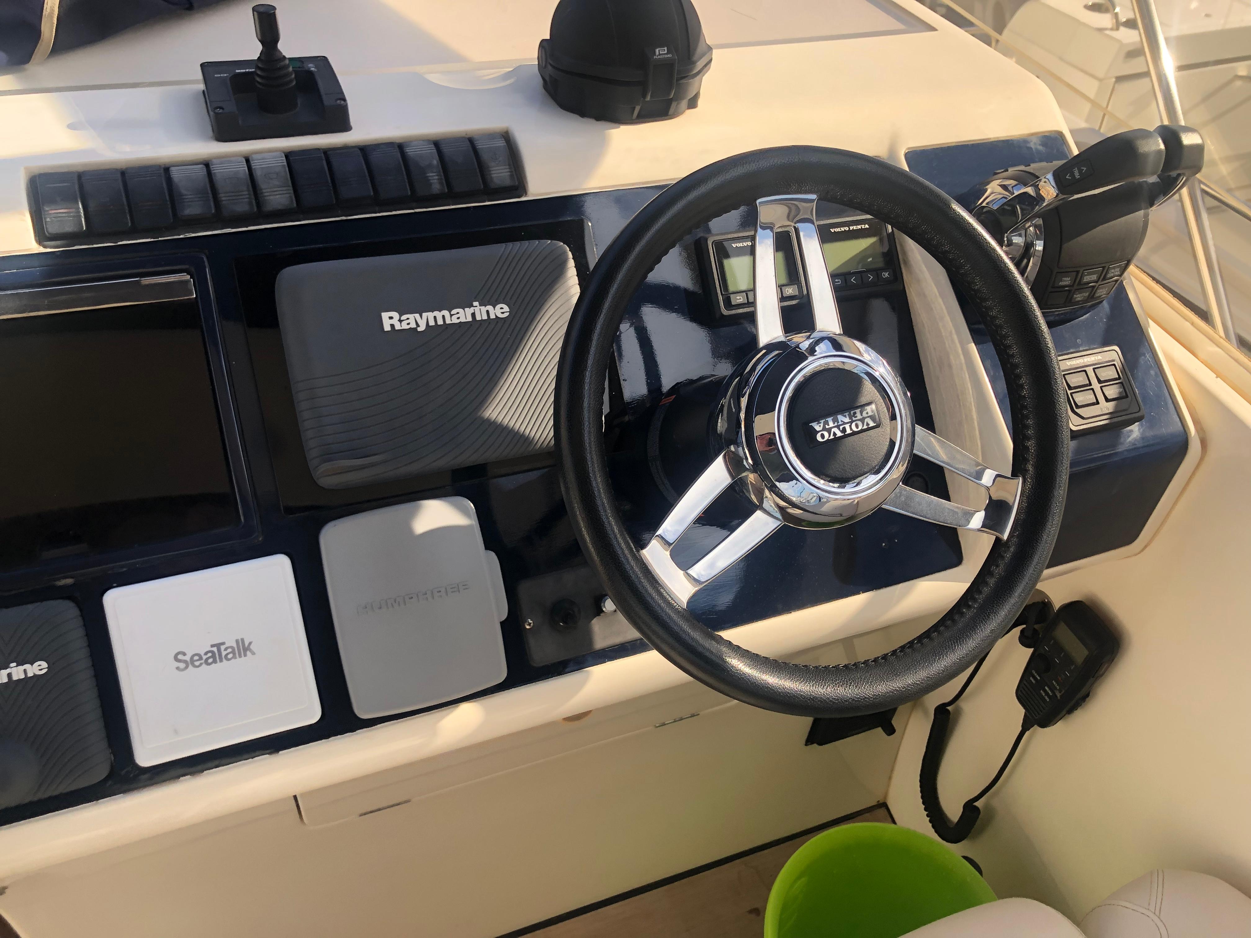 1995 Princess V39 Cruiser for sale - YachtWorld