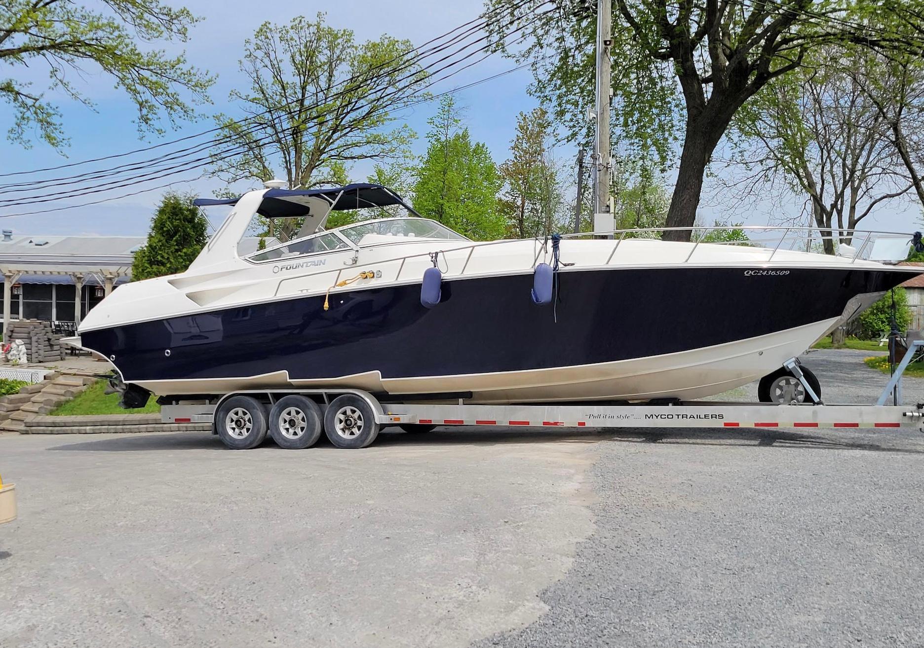 2009 Fountain 38 Express Cruiser Cruiser for sale - YachtWorld