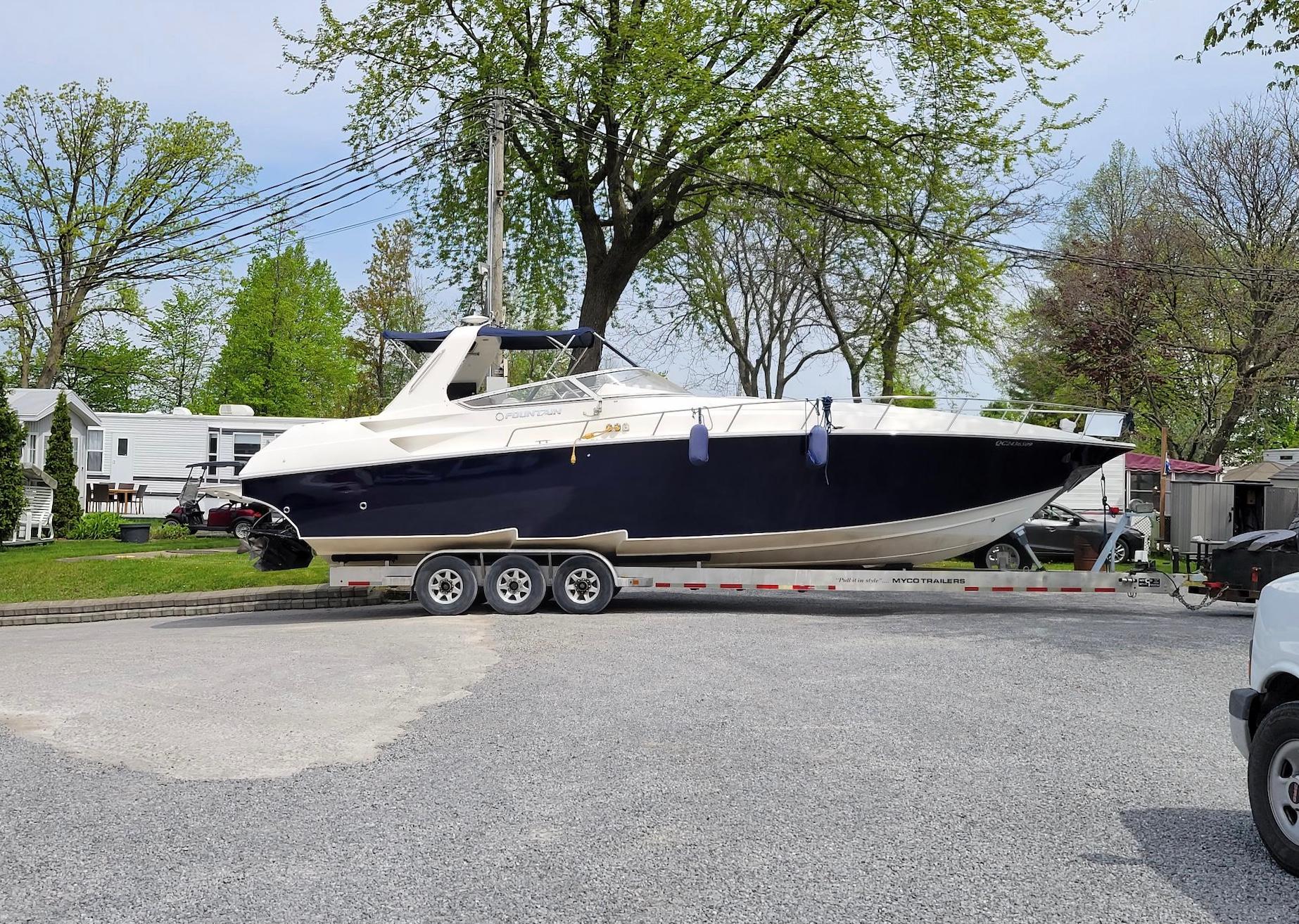 2009 Fountain 38 Express Cruiser Cruiser for sale - YachtWorld