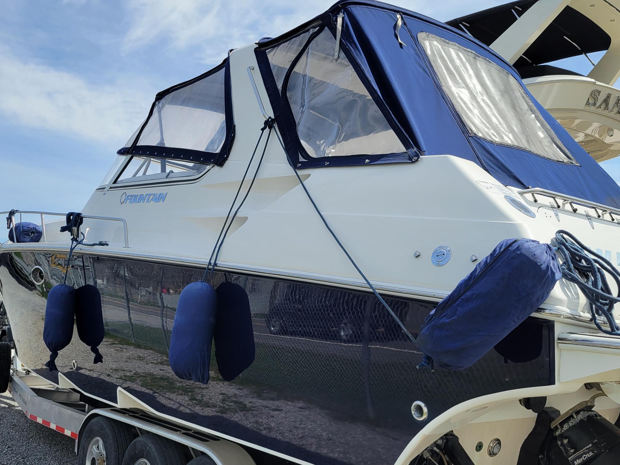 2009 Fountain 38 Express Cruiser Cruiser for sale - YachtWorld