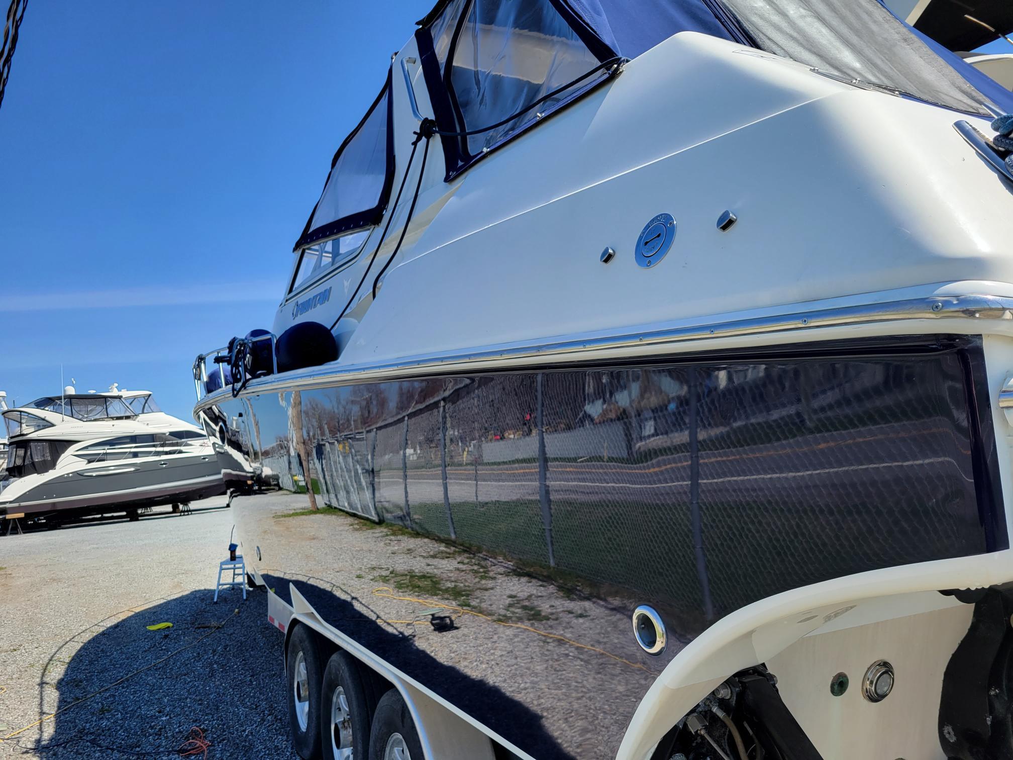 2009 Fountain 38 Express Cruiser Cruiser for sale - YachtWorld