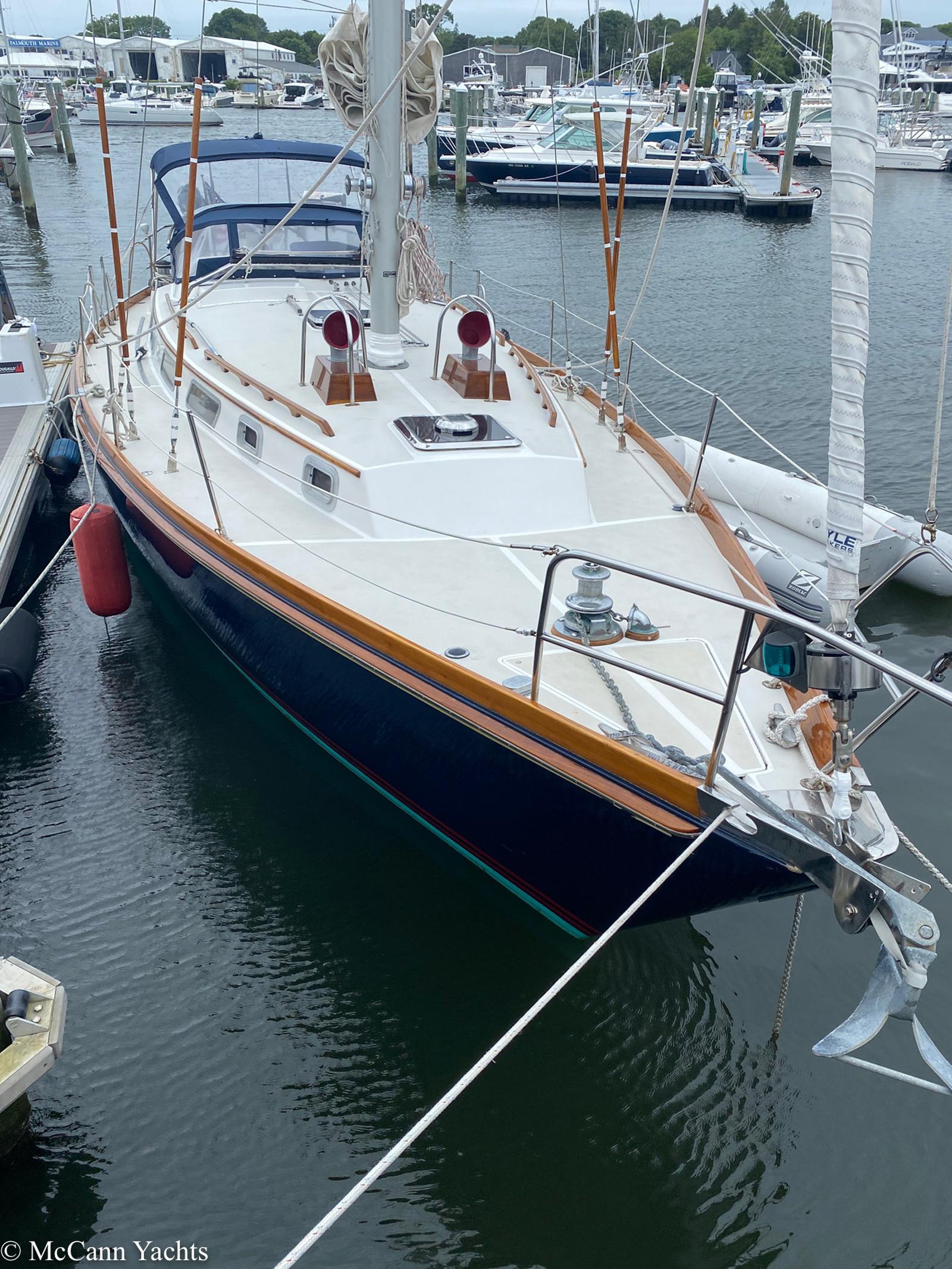 1988 Bristol 41.1 Aft Cockpit Racer/Cruiser for sale - YachtWorld