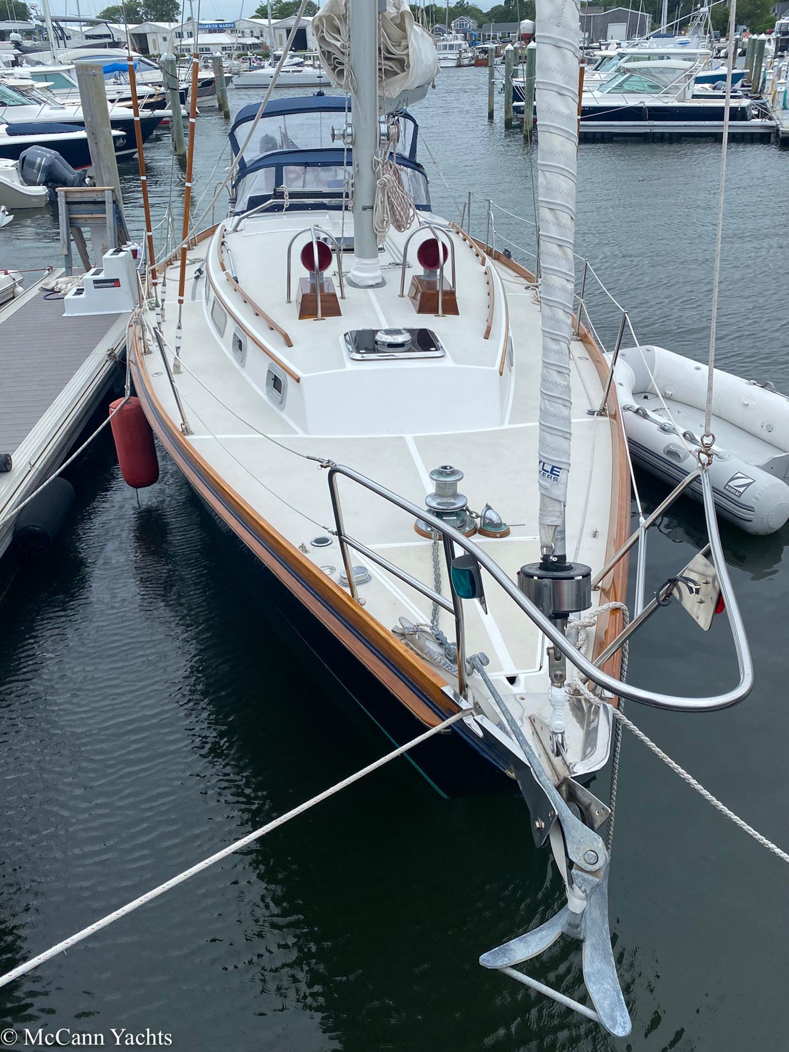 1988 Bristol 41.1 Aft Cockpit Racer/Cruiser for sale - YachtWorld