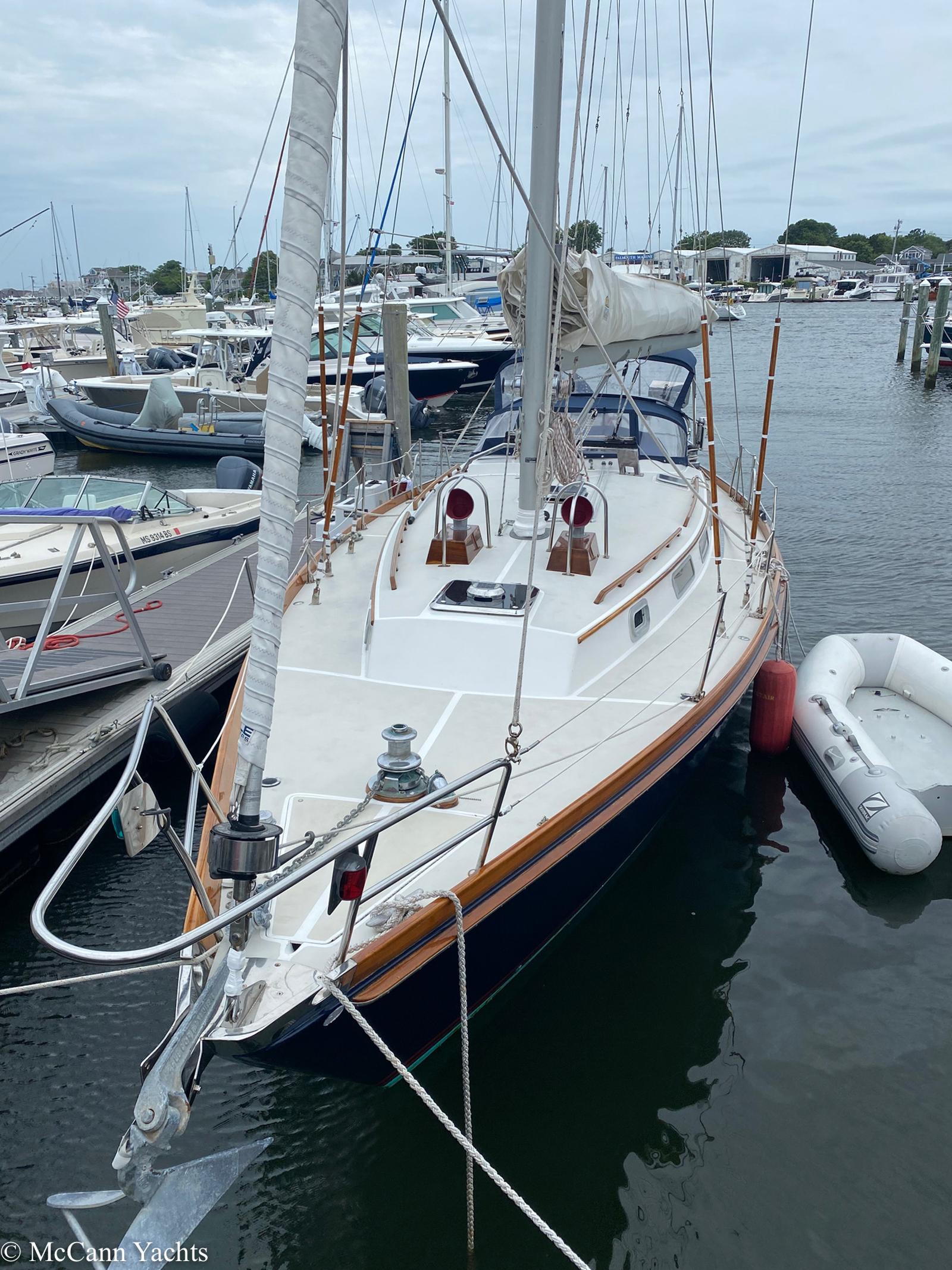1988 Bristol 41.1 Aft Cockpit Racer/Cruiser for sale - YachtWorld