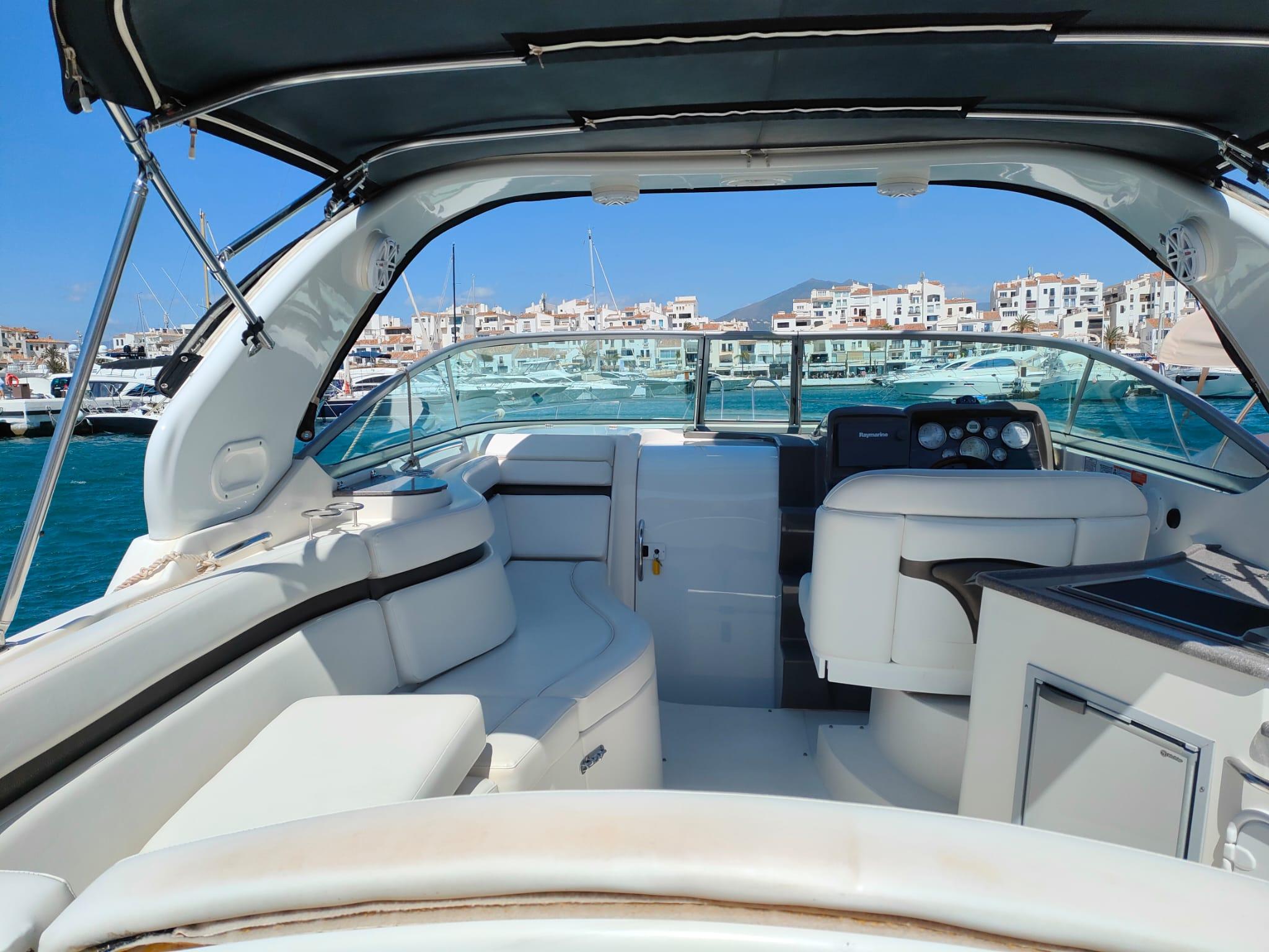 2014 Rinker 310 Express Cruiser Cruiser for sale - YachtWorld