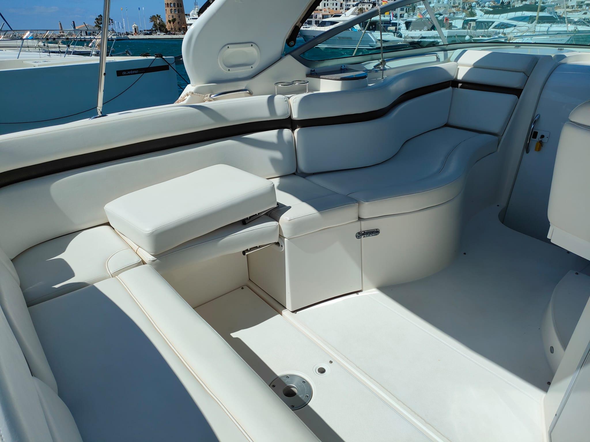 2014 Rinker 310 Express Cruiser Cruiser for sale - YachtWorld