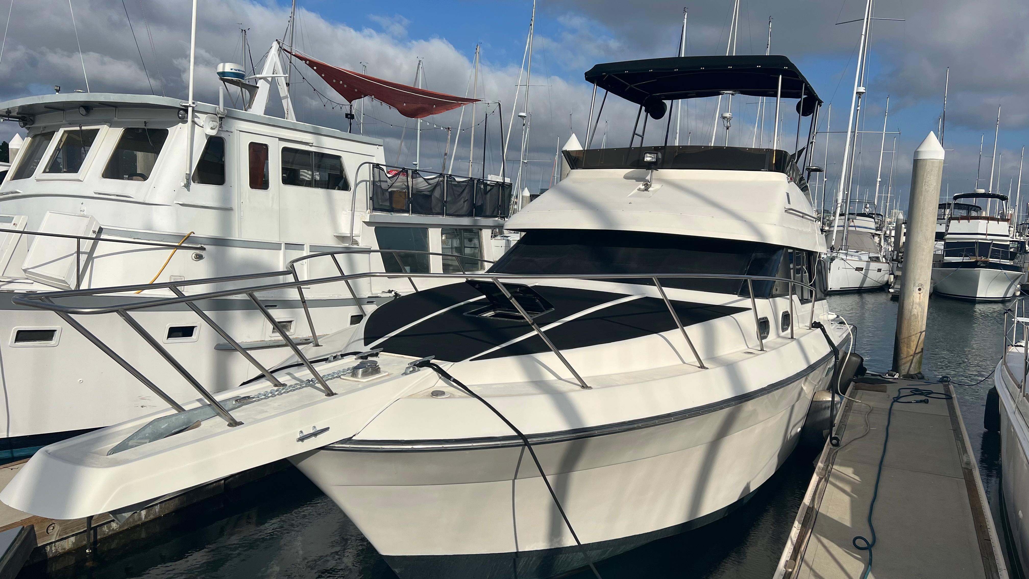 1989 Silverton 34 Convertible Motor Yacht for sale - YachtWorld