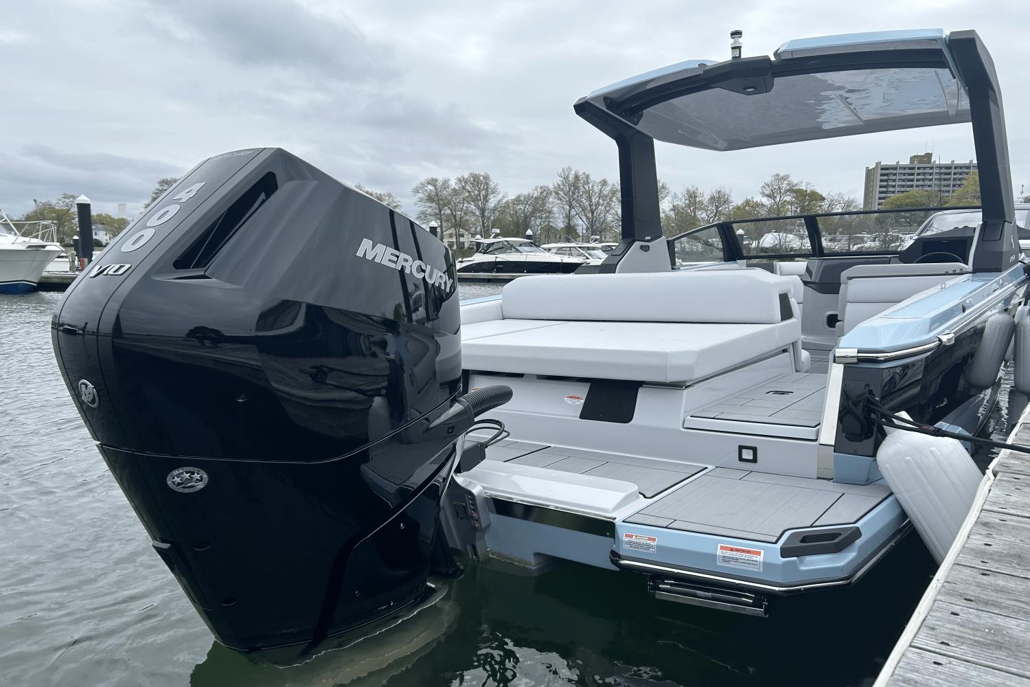 2024 Aviara AV28 Outboard Runabout for sale - YachtWorld
