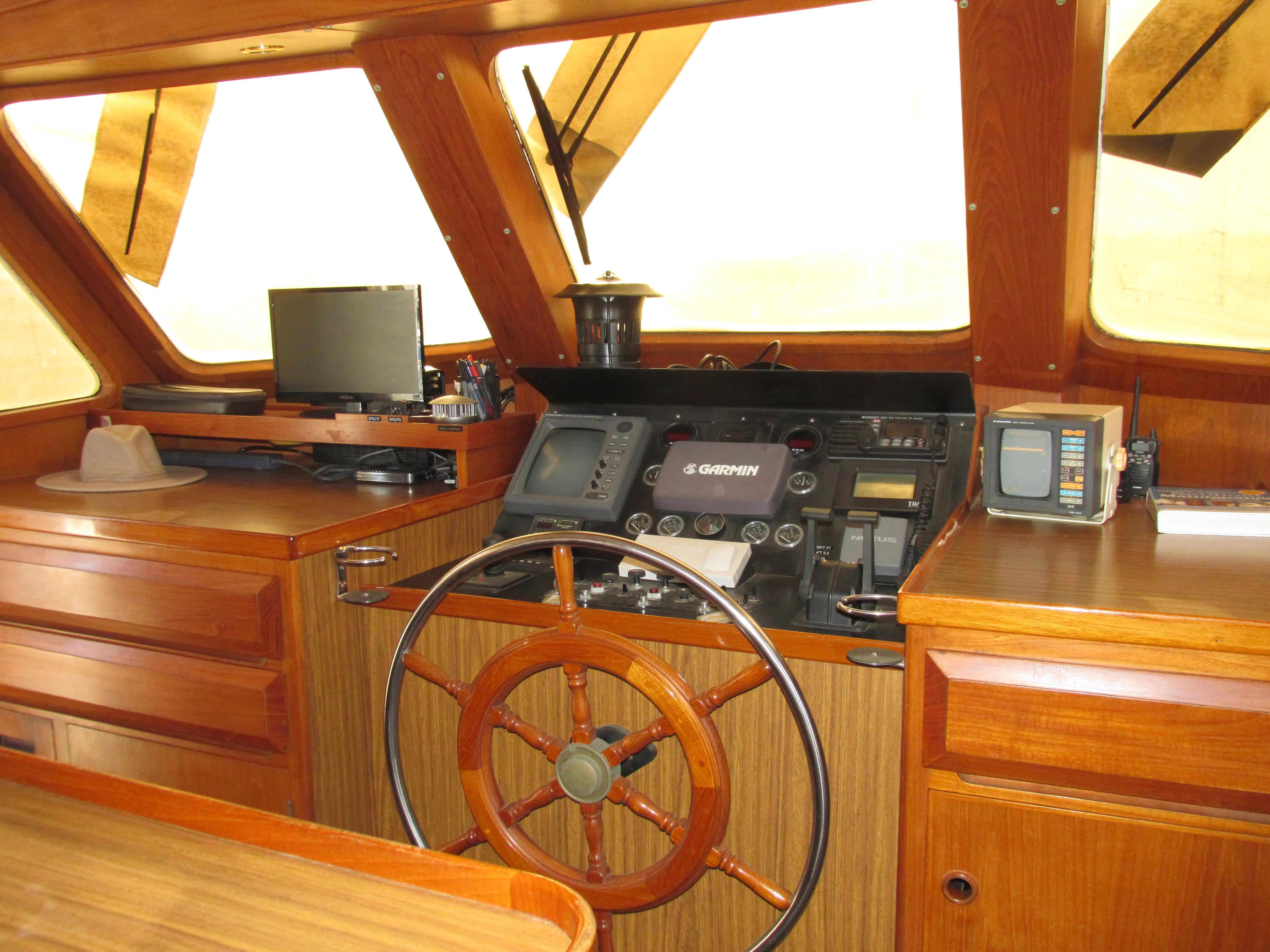 1985 DeFever Pilothouse Trawler Trawlere til salg- YachtWorld