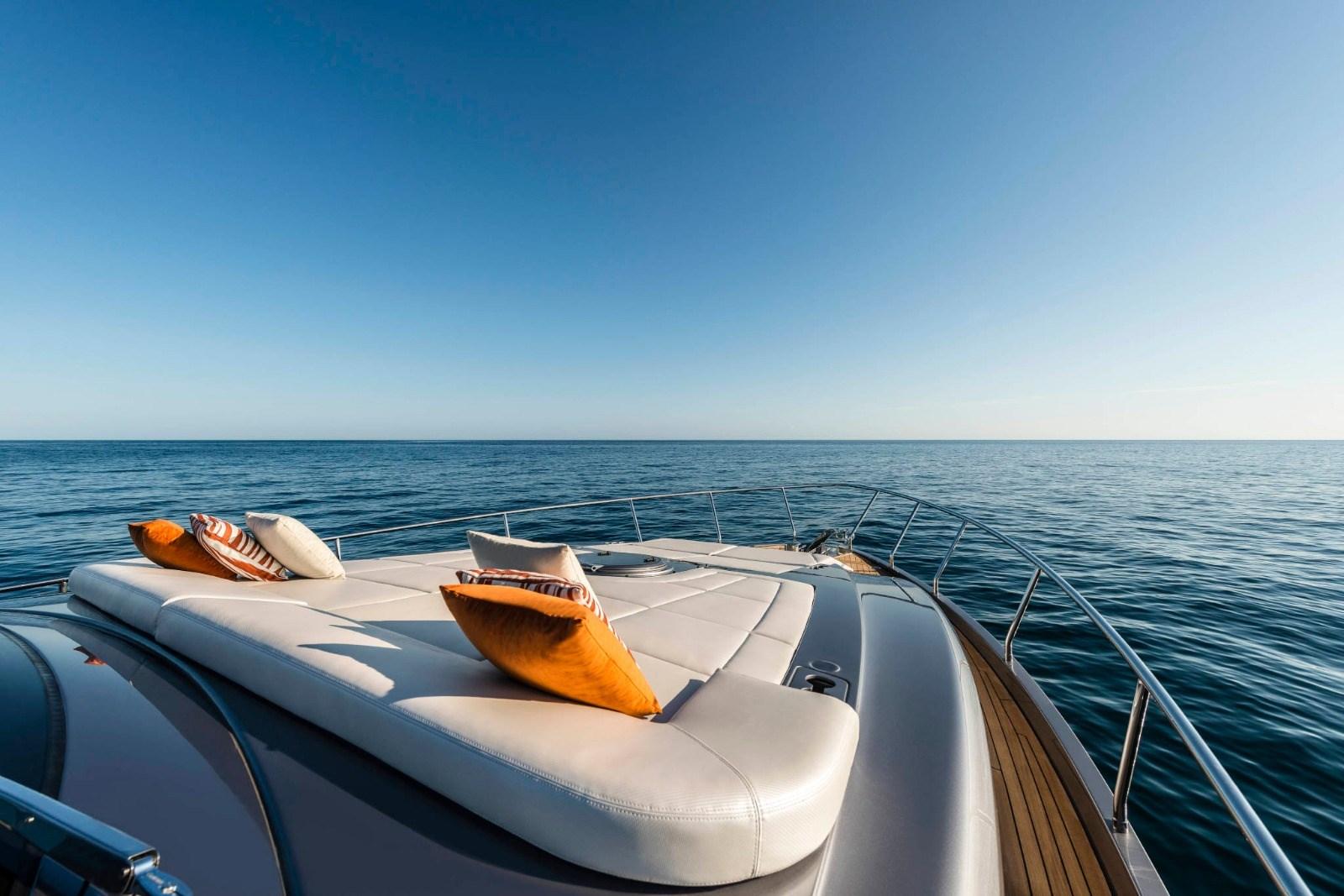 2024 Pershing 6X Express Cruiser for sale - YachtWorld