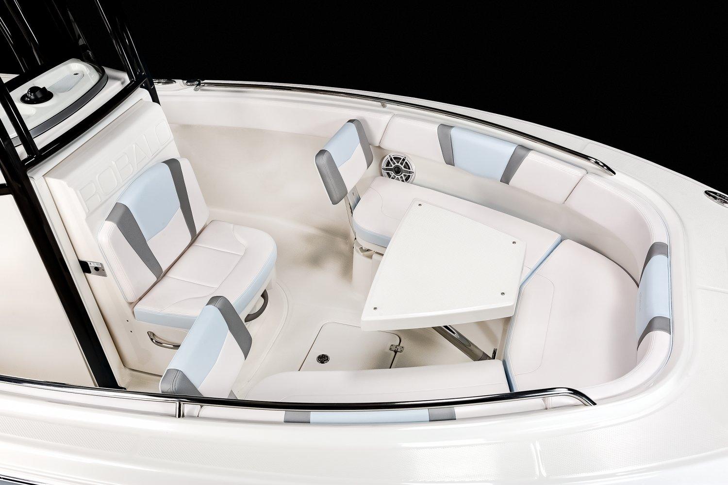 2023 Robalo R230 Center Console Center Console for sale - YachtWorld