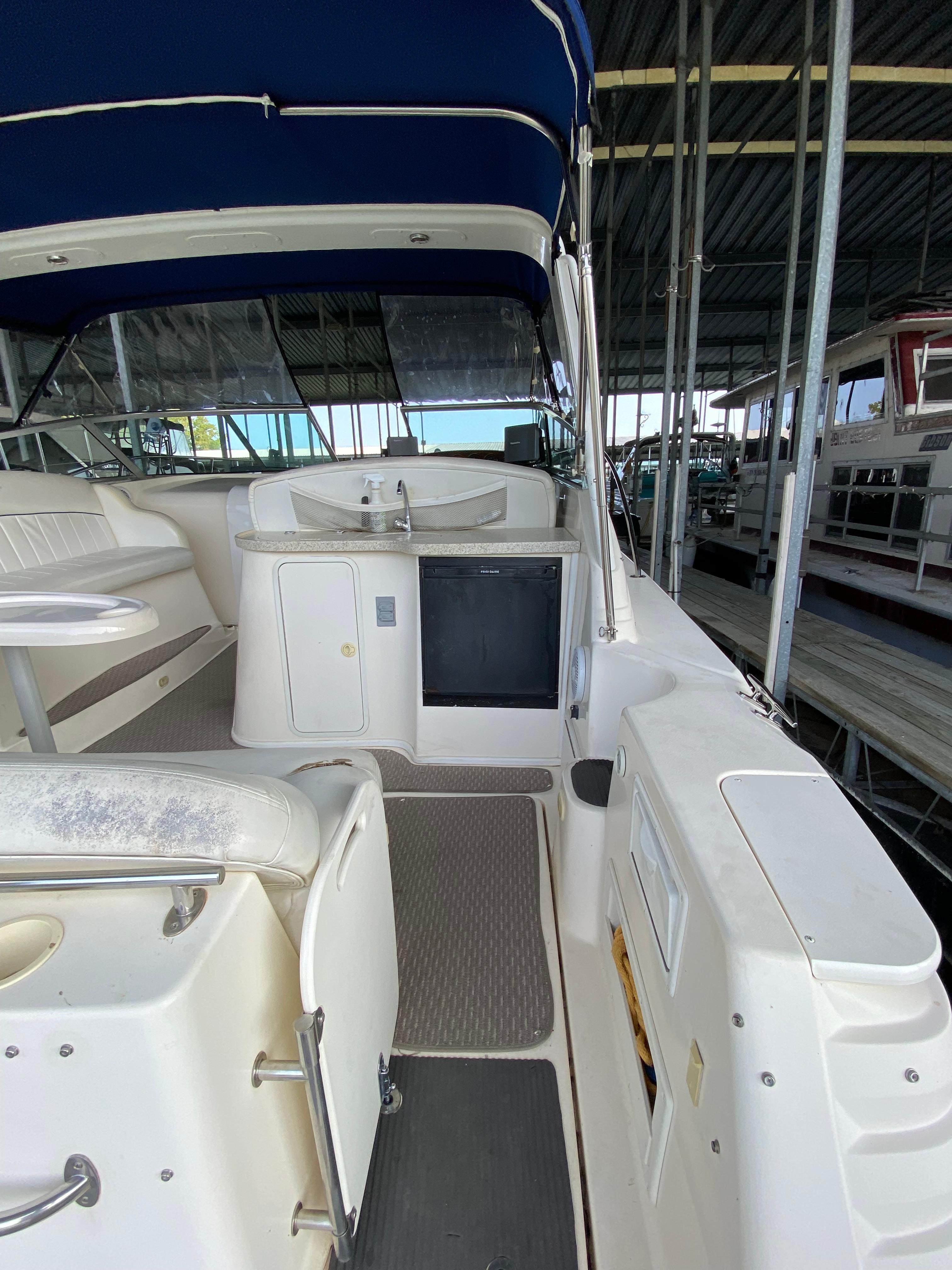2000 Rinker 340 Fiesta Vee Express Cruiser for sale - YachtWorld