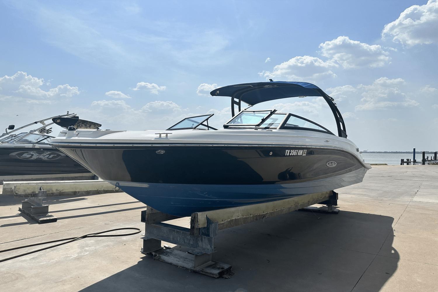 2022 Sea Ray 230 SPX Runabout for sale - YachtWorld