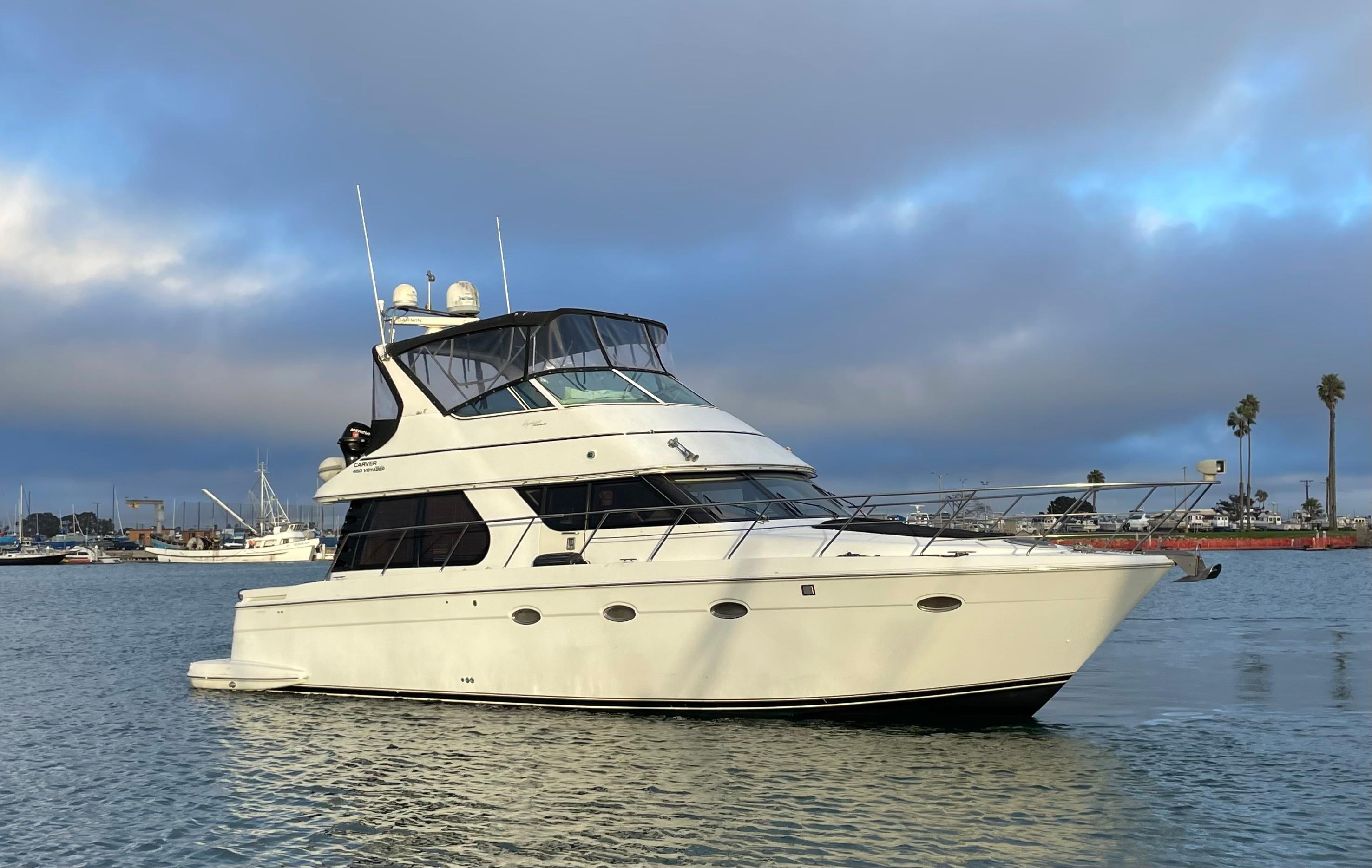 2000 Carver 450 Voyager Pilothouse Motor Yachts for sale - YachtWorld