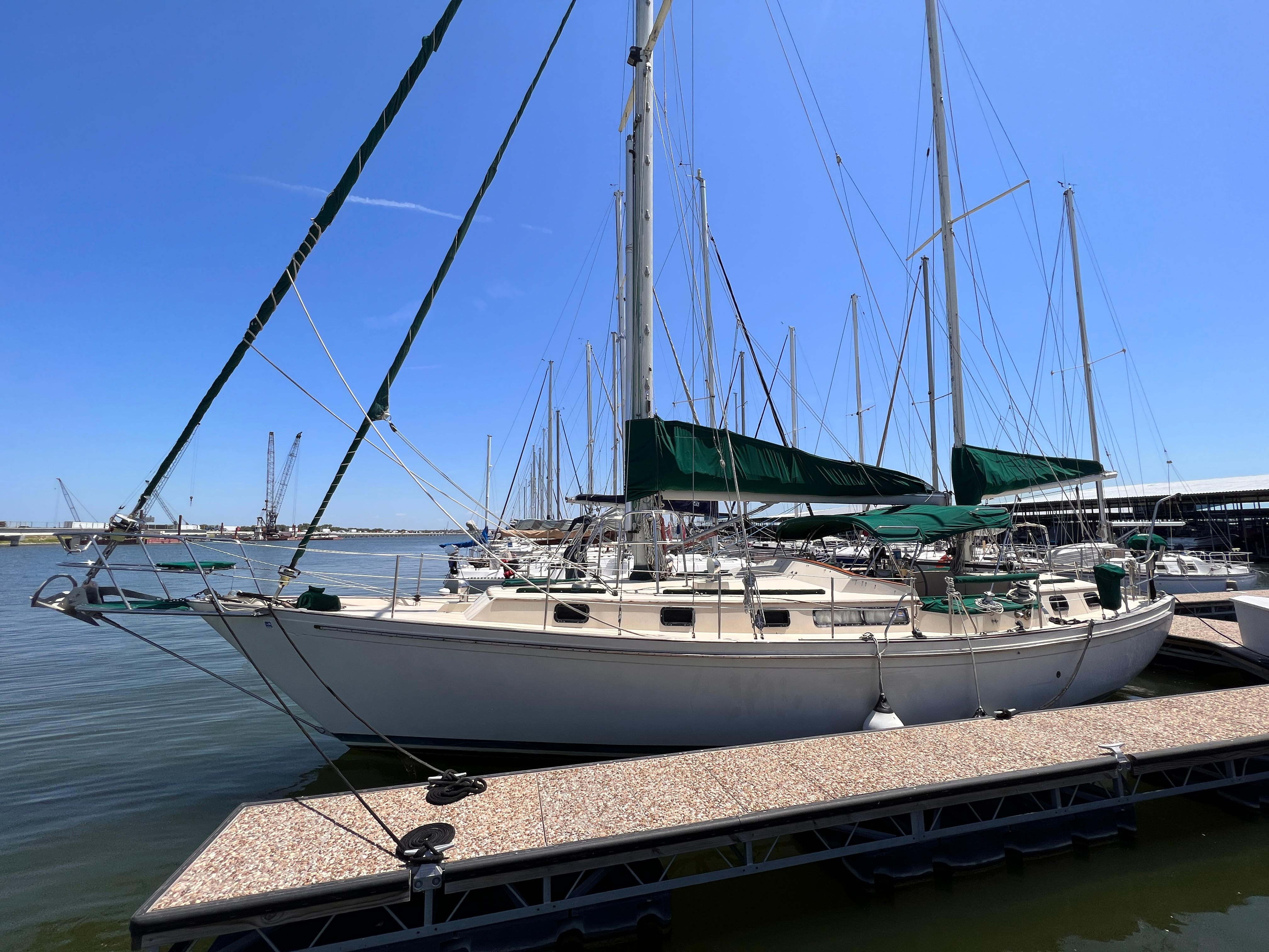 Used 1982 Whitby 42 - Texas | TopBoats