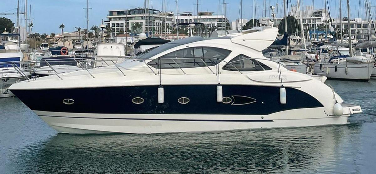 Ocasión 2010 Azimut ATLANTIS 50X4 | TopBarcos.com