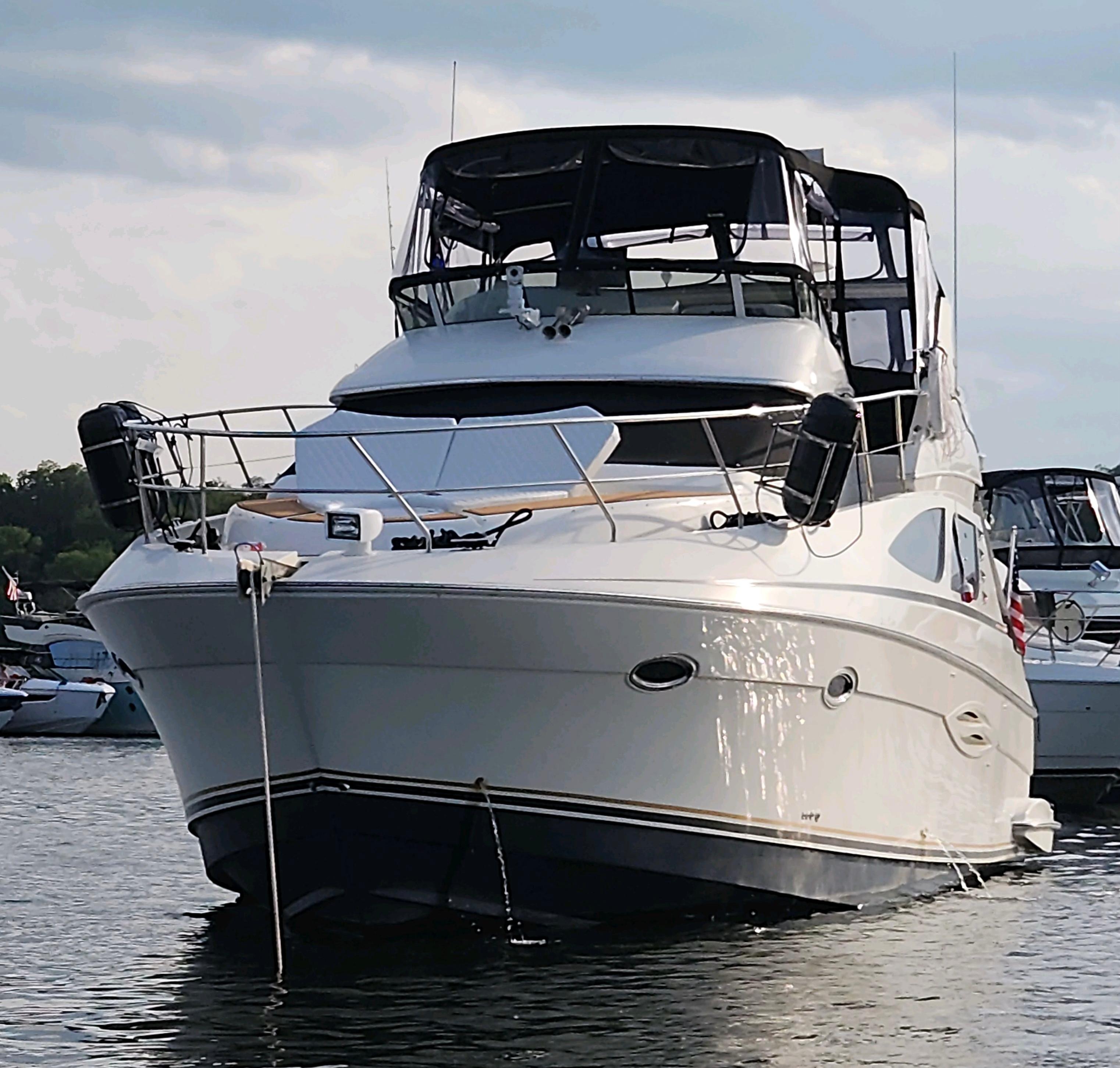 Silverton 43 Sport Bridge Usado en Minnesota - Cosas de Barcos