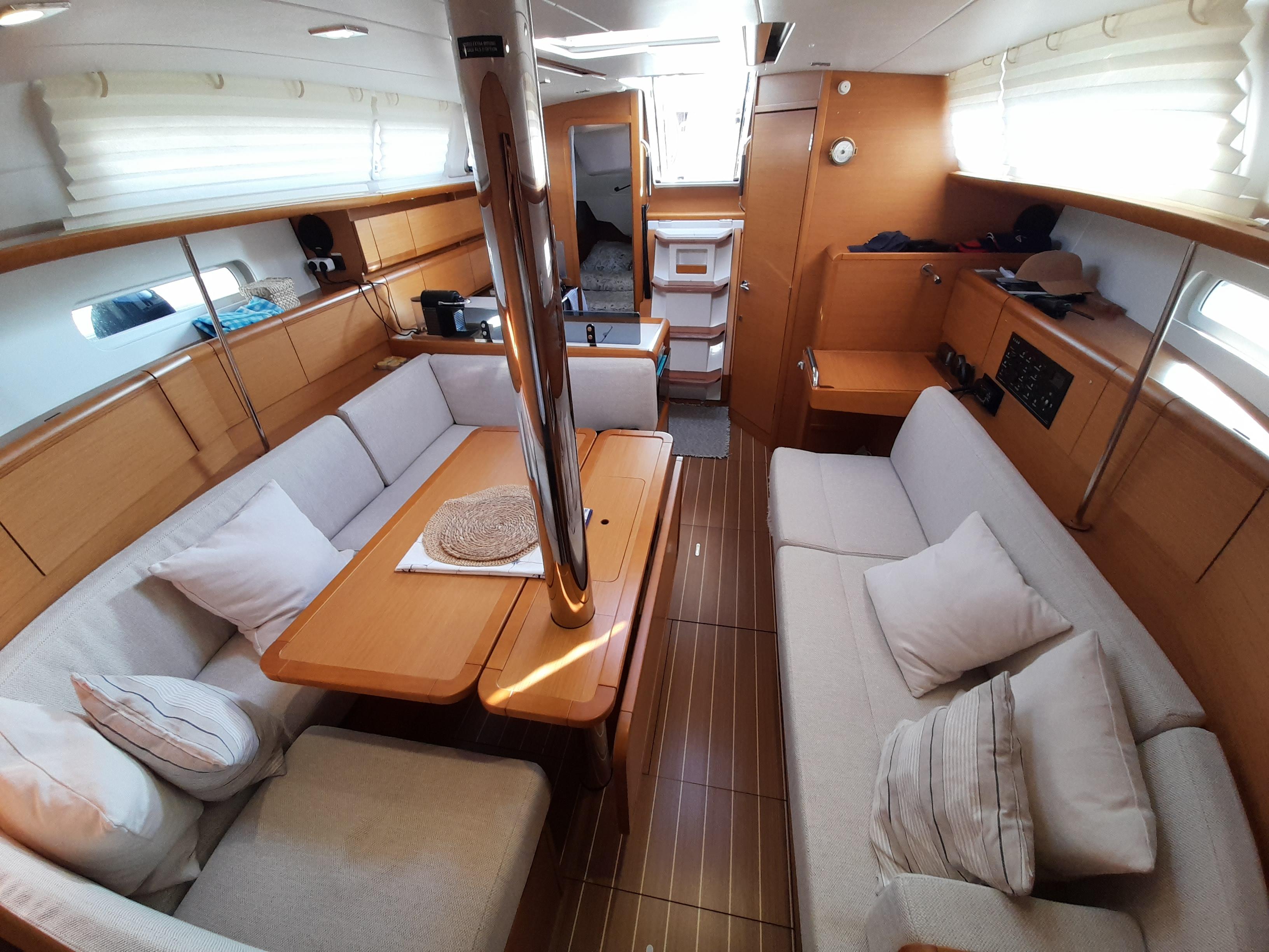 2013 Jeanneau Sun Odyssey 379 Sloop for sale - YachtWorld