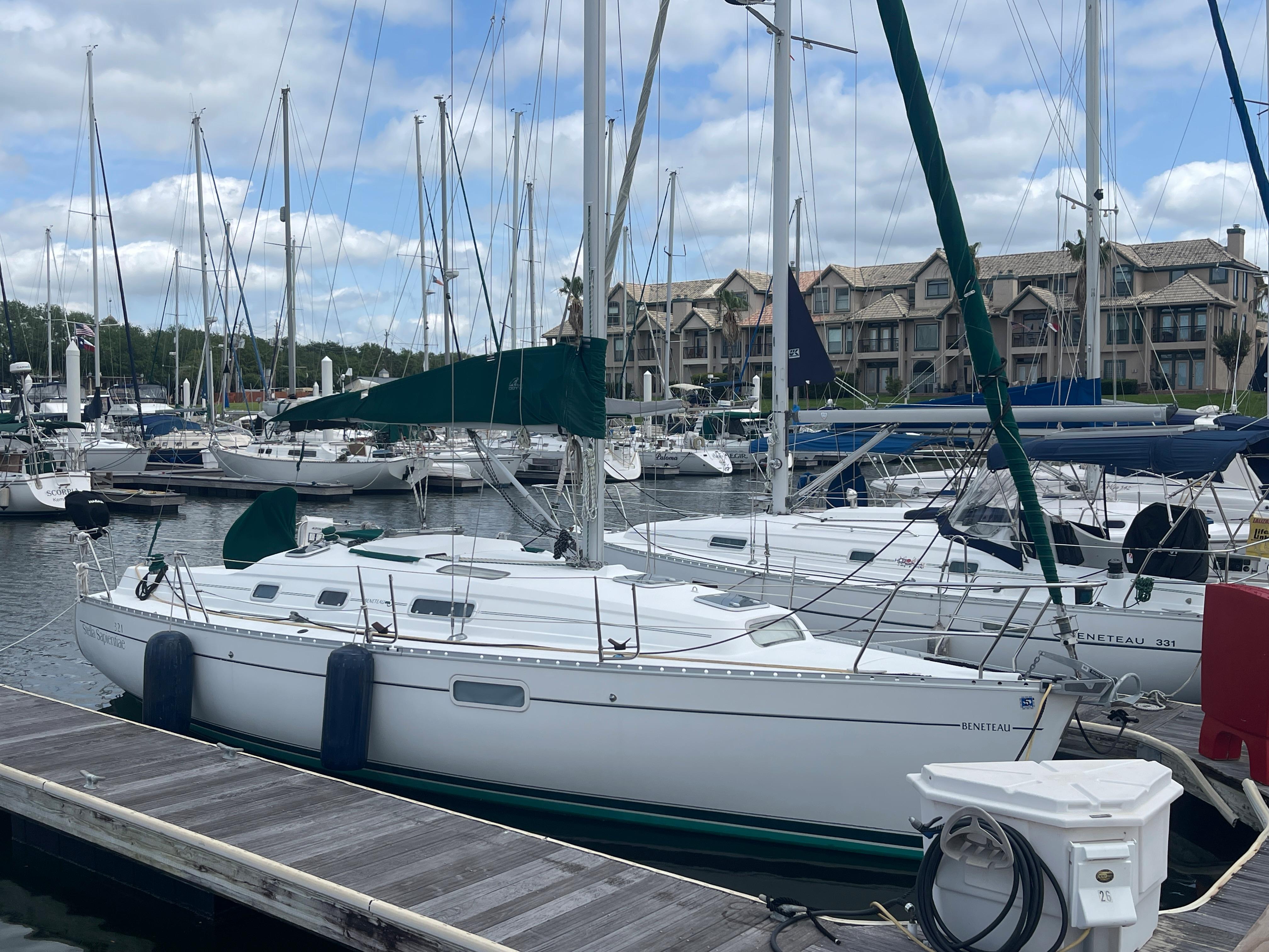 1999 Beneteau Oceanis 321 Cruiser for sale - YachtWorld