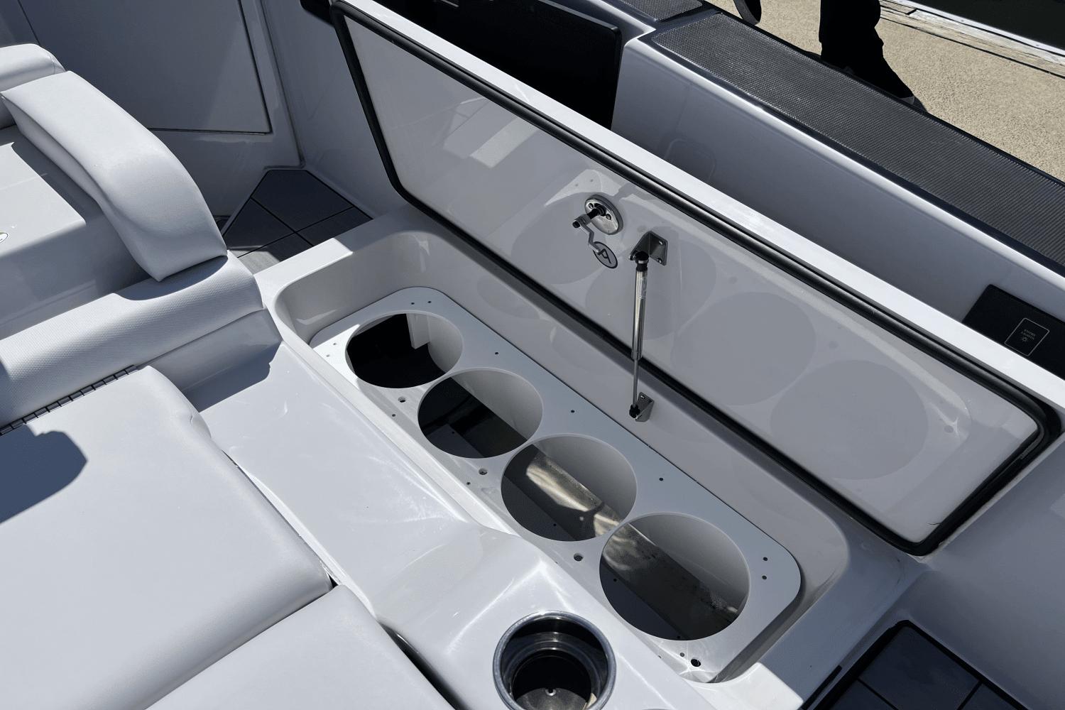 2023 Aviara AV36 Outboard Runabout for sale - YachtWorld