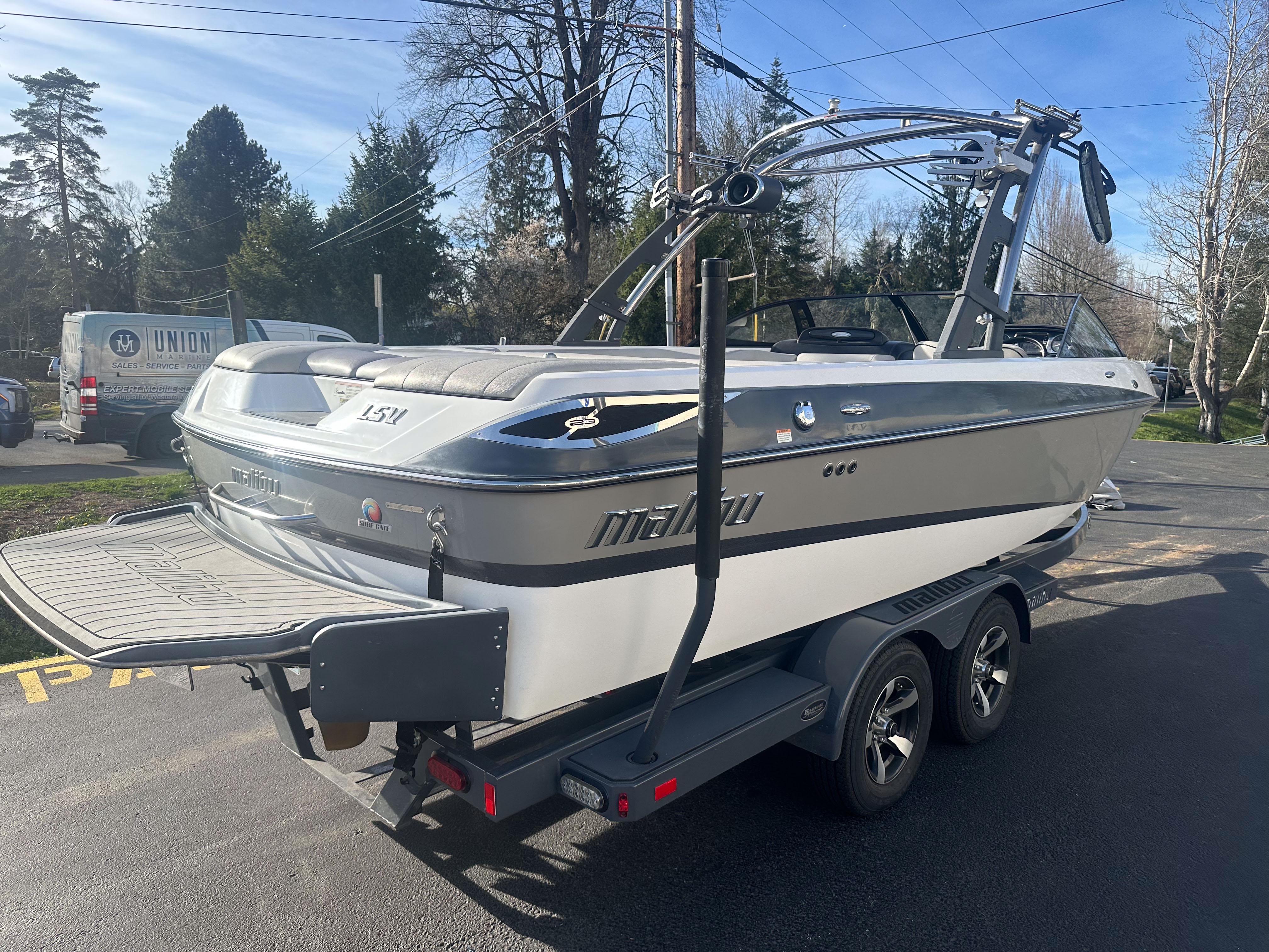 2013 Malibu Wakesetter 23 LSV Ski and Wakeboard for sale - YachtWorld