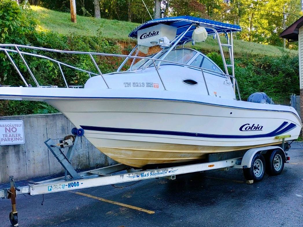 2002 Cobia 230 Walk-Around Freshwater Fishing for sale - YachtWorld