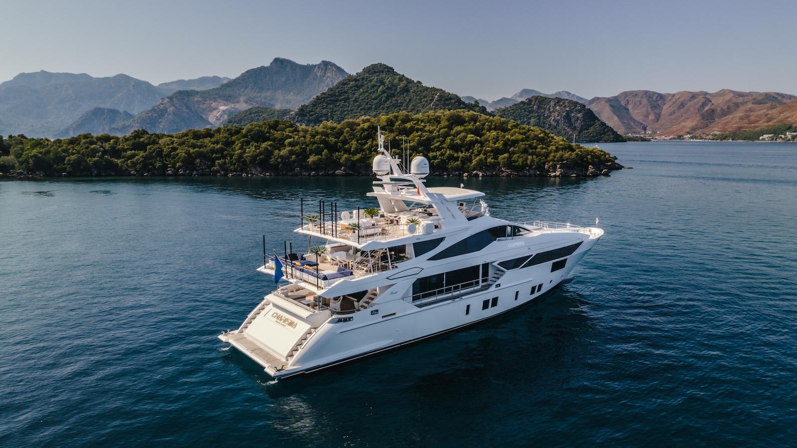 Charisma Motor Yachts Benetti for sale - YachtWorld