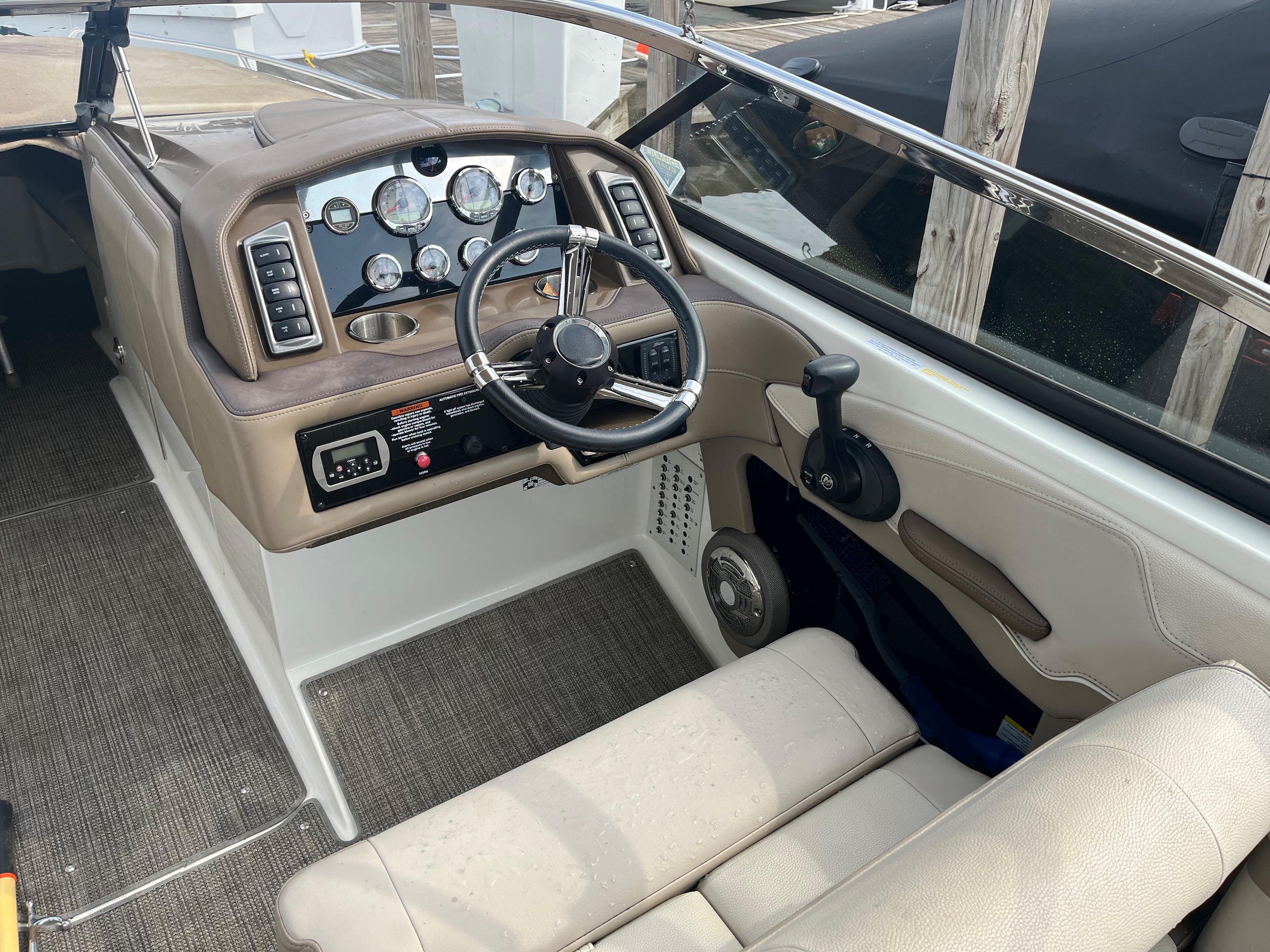 2015 Formula 270 Bowrider Bowrider boten te koop- YachtWorld