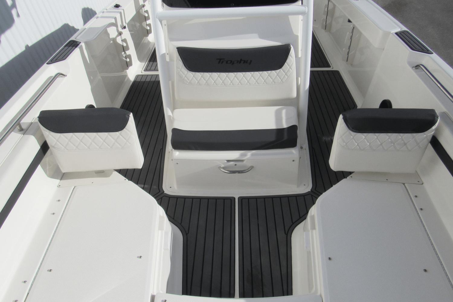 2023 Bayliner T24 CC Runabout for sale - YachtWorld